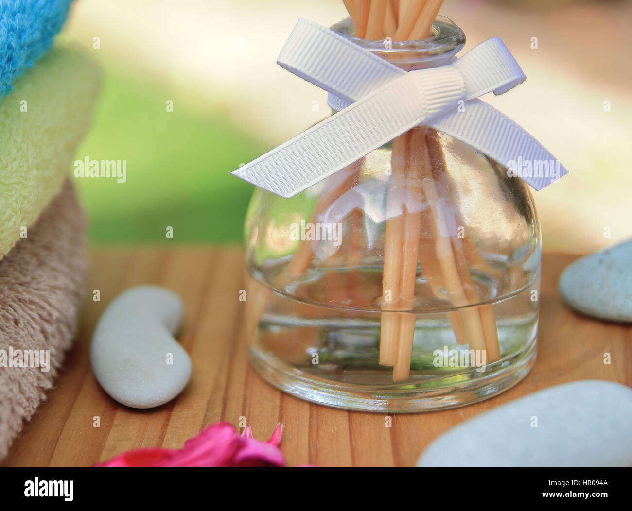 Reed diffuser hi-res stock photography and images - Alamy