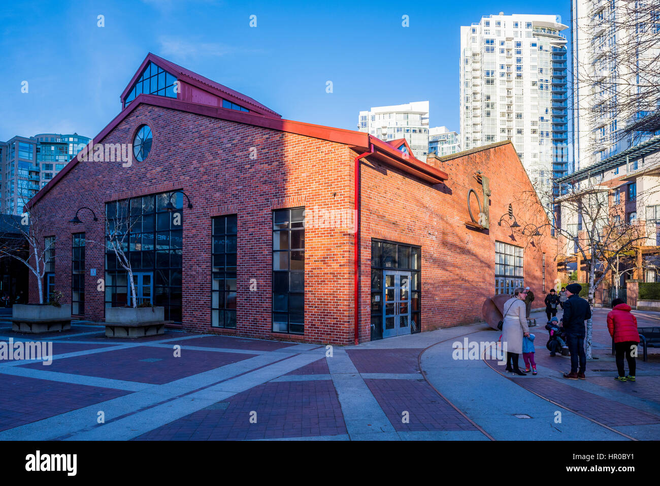 Roundhouse hi-res stock photography and images - Alamy