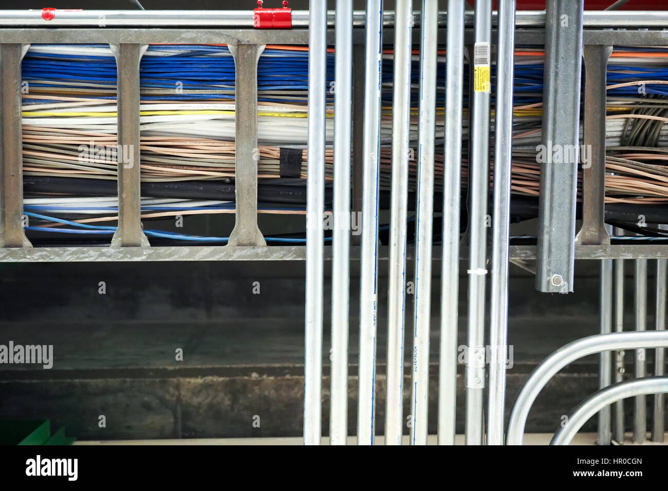 Network cabling hi-res stock photography and images - Alamy