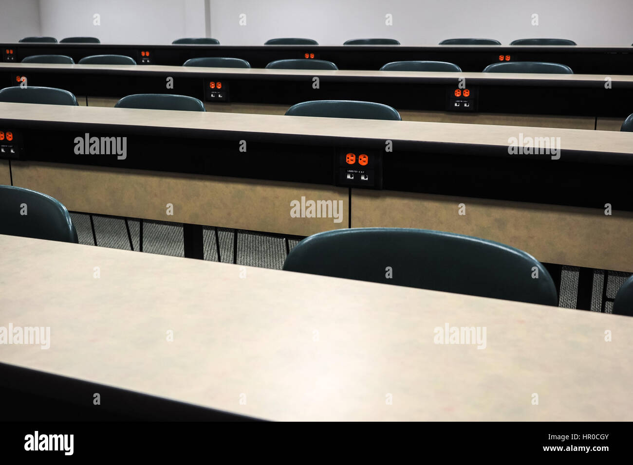Class attendance hi-res stock photography and images - Alamy