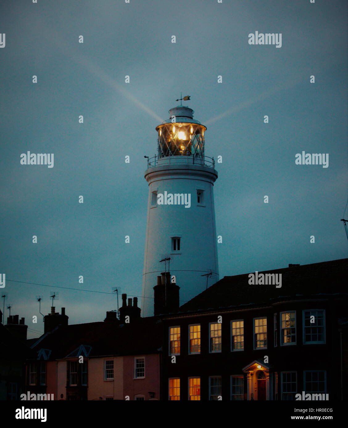 Light through window hi-res stock photography and images - Alamy