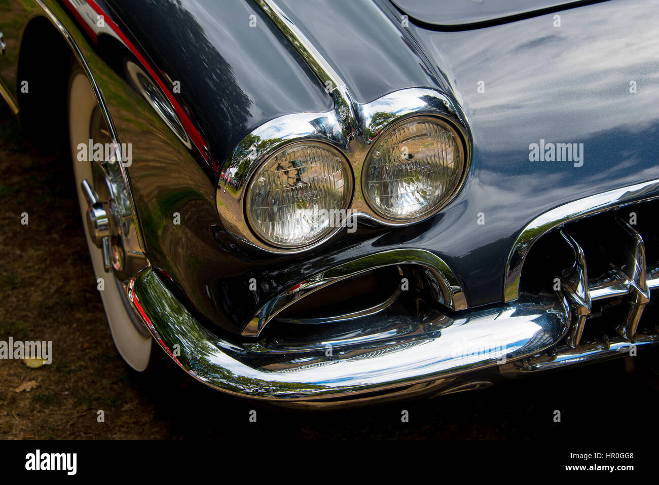 Headlights of a classic car Stock Photo - Alamy