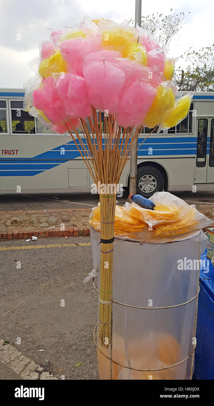 Pakistani pizza hi-res stock photography and images - Alamy