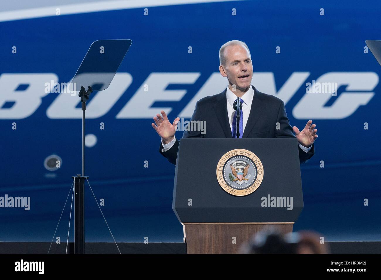 Boeing CEO Dennis Muilenburg introduces U.S. President Donald Trump ...