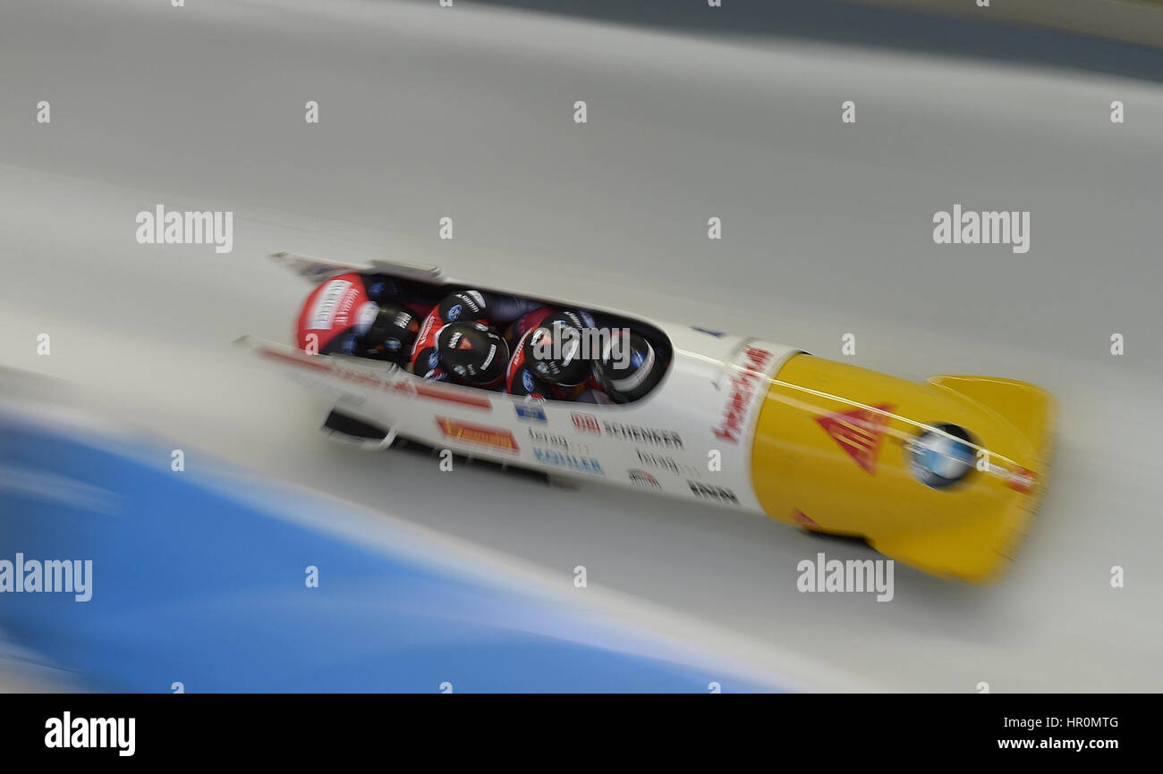 Simon skelton hi-res stock photography and images - Alamy