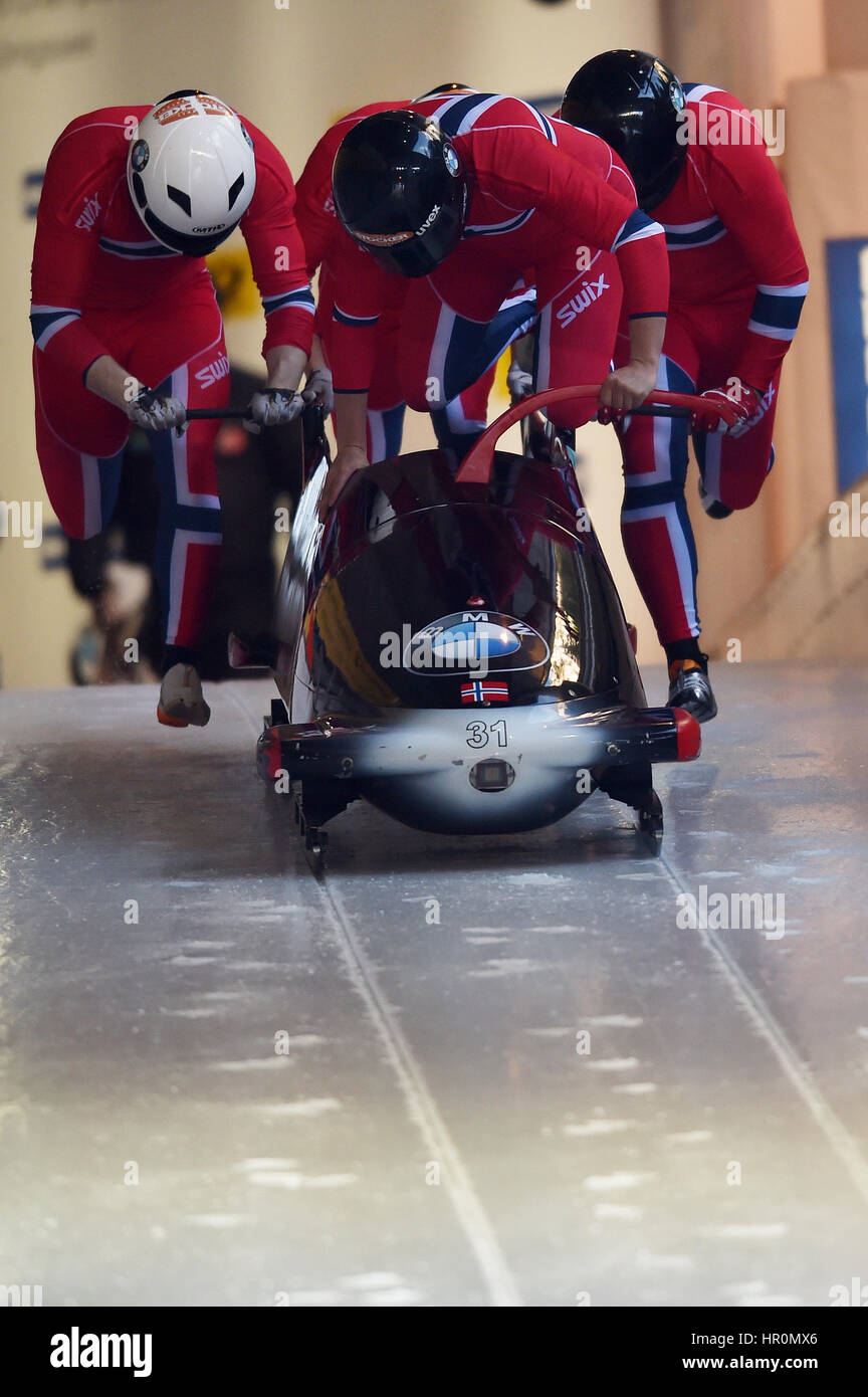 Four-person bob with Thomas Heibl, Andre Midtby, Andreas Bjugn and ...