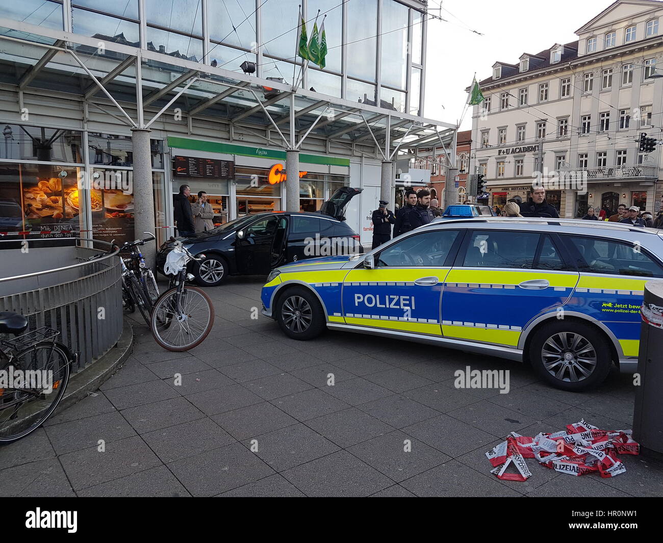 Heidelberg, Germany. 25th Feb, 2017. The police force are in operation ...