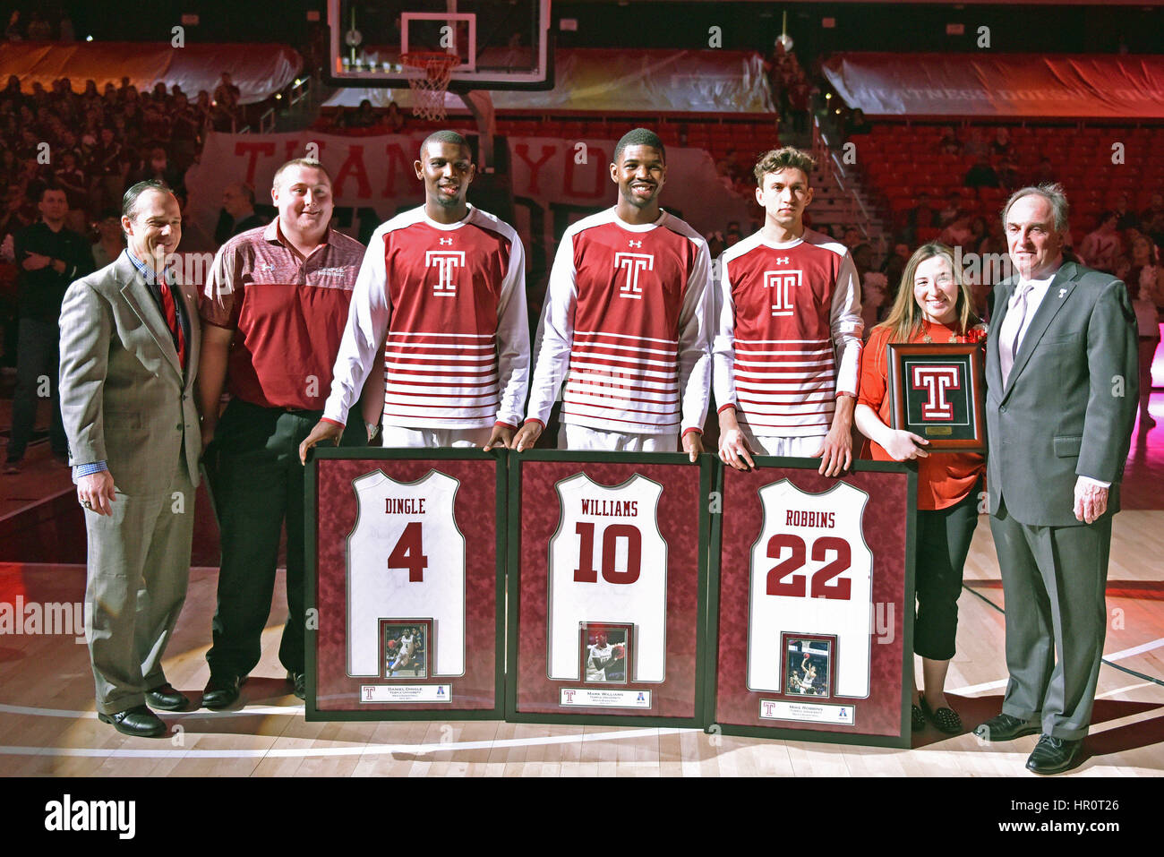 Philadelphia, Pennsylvania, USA. 25th Feb, 2017. Temple Seniors guard ...