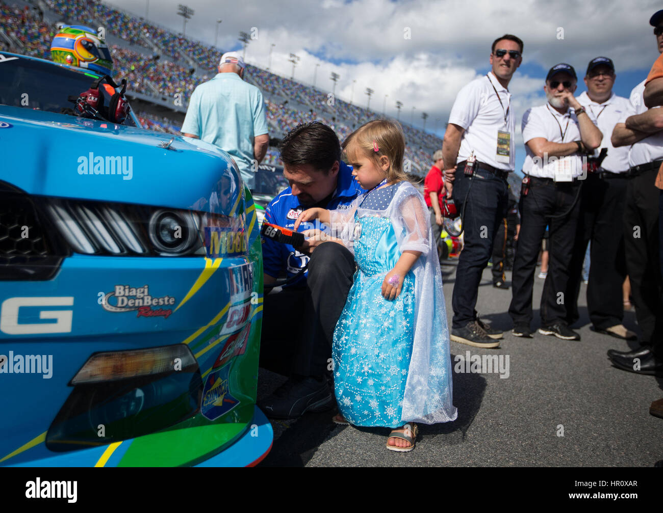 With his daughter abby hi-res stock photography and images - Alamy