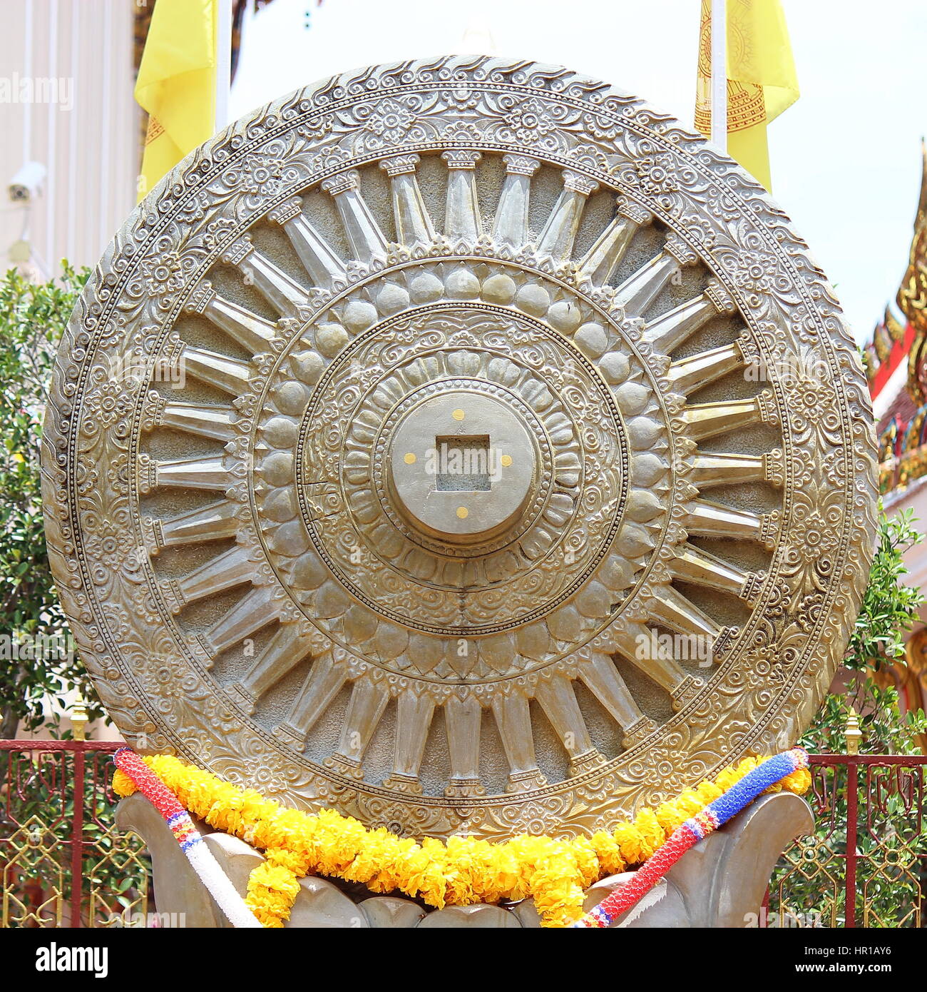 Dharmachakra hi-res stock photography and images - Alamy