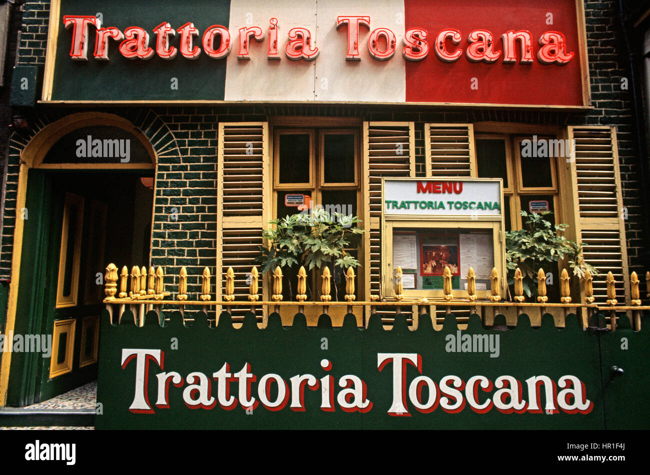 Restaurant italian 1970's hi-res stock photography and images - Alamy