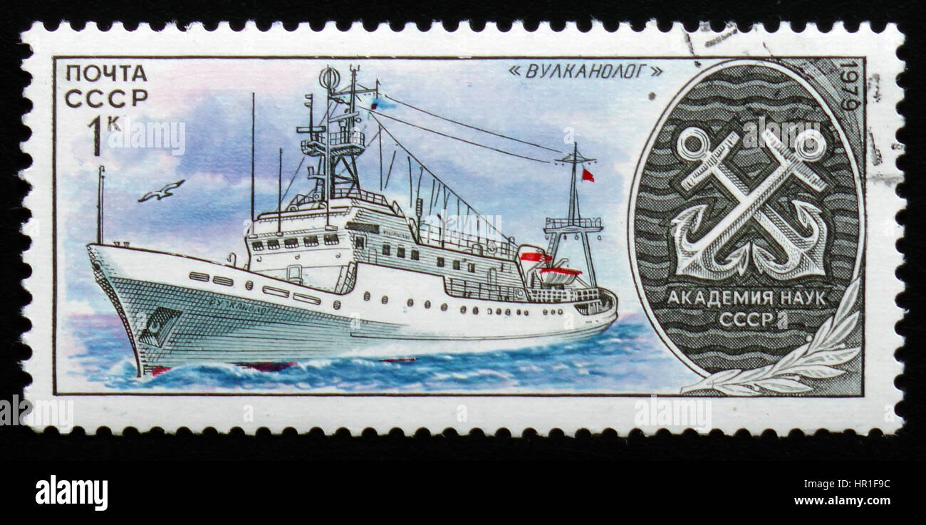 Soviet scientific ship vulkanolog hi-res stock photography and images ...
