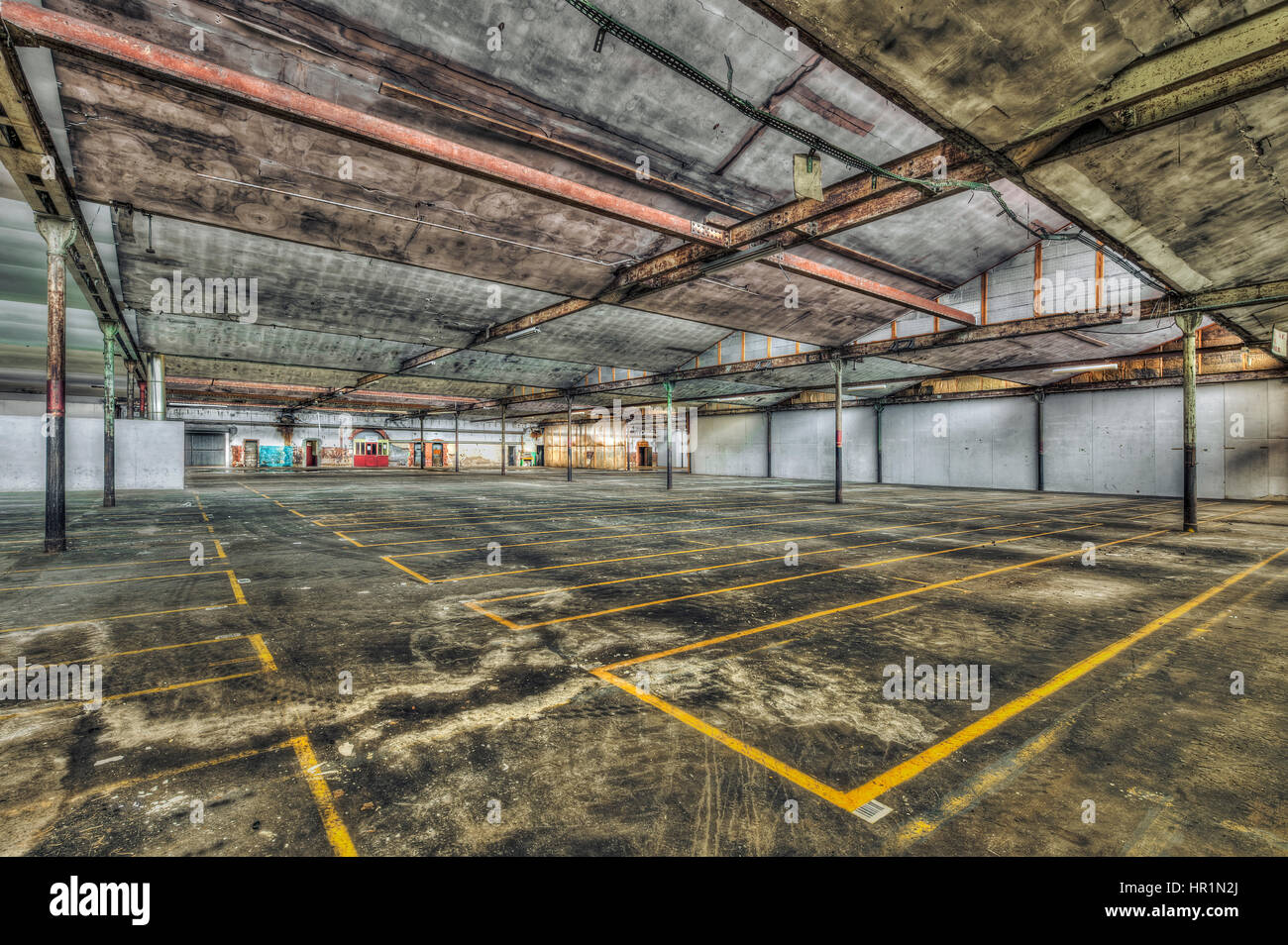 Empty warehouse in an abandoned factory Stock Photo - Alamy