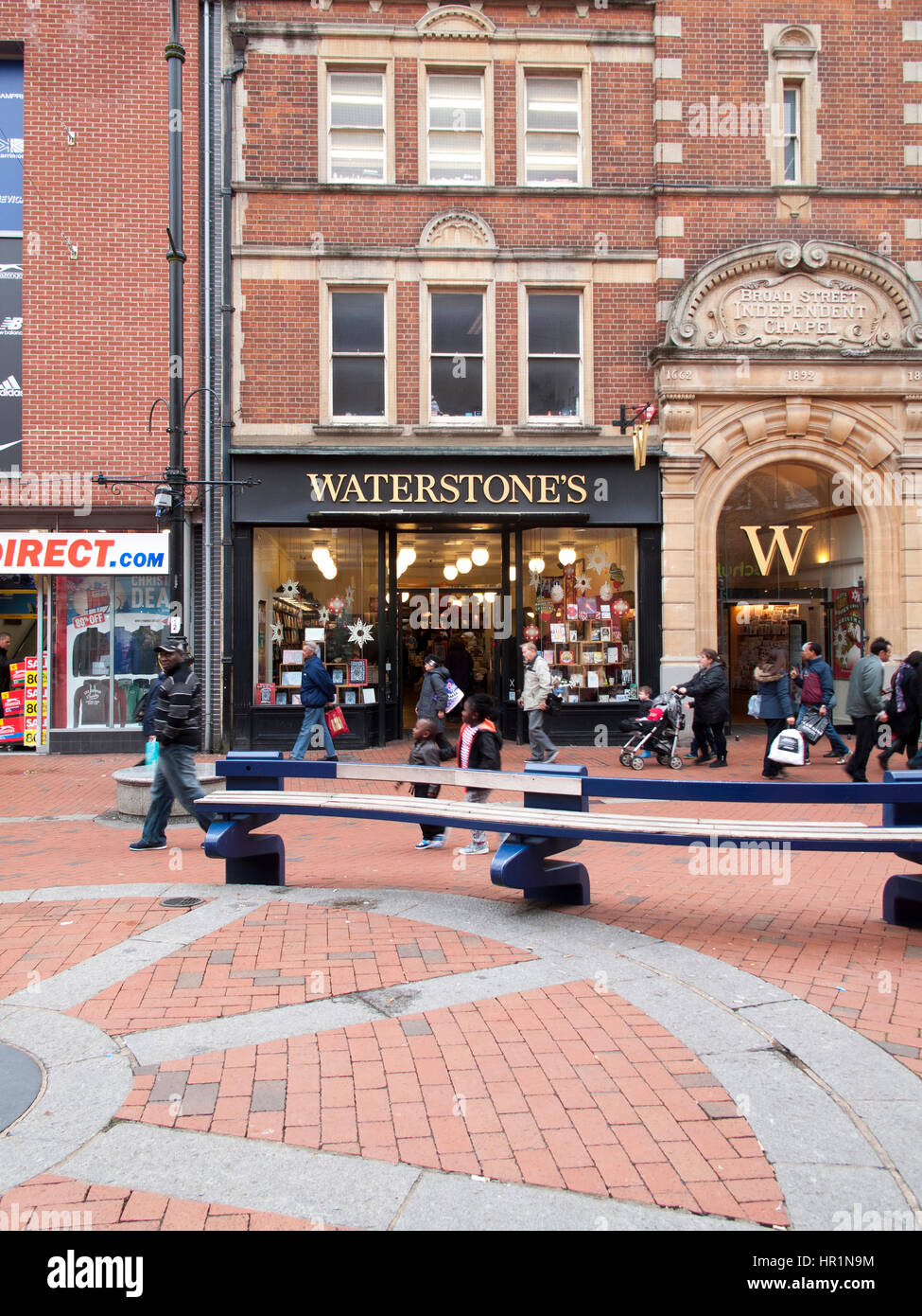 Waterstones store frontage hi-res stock photography and images - Alamy