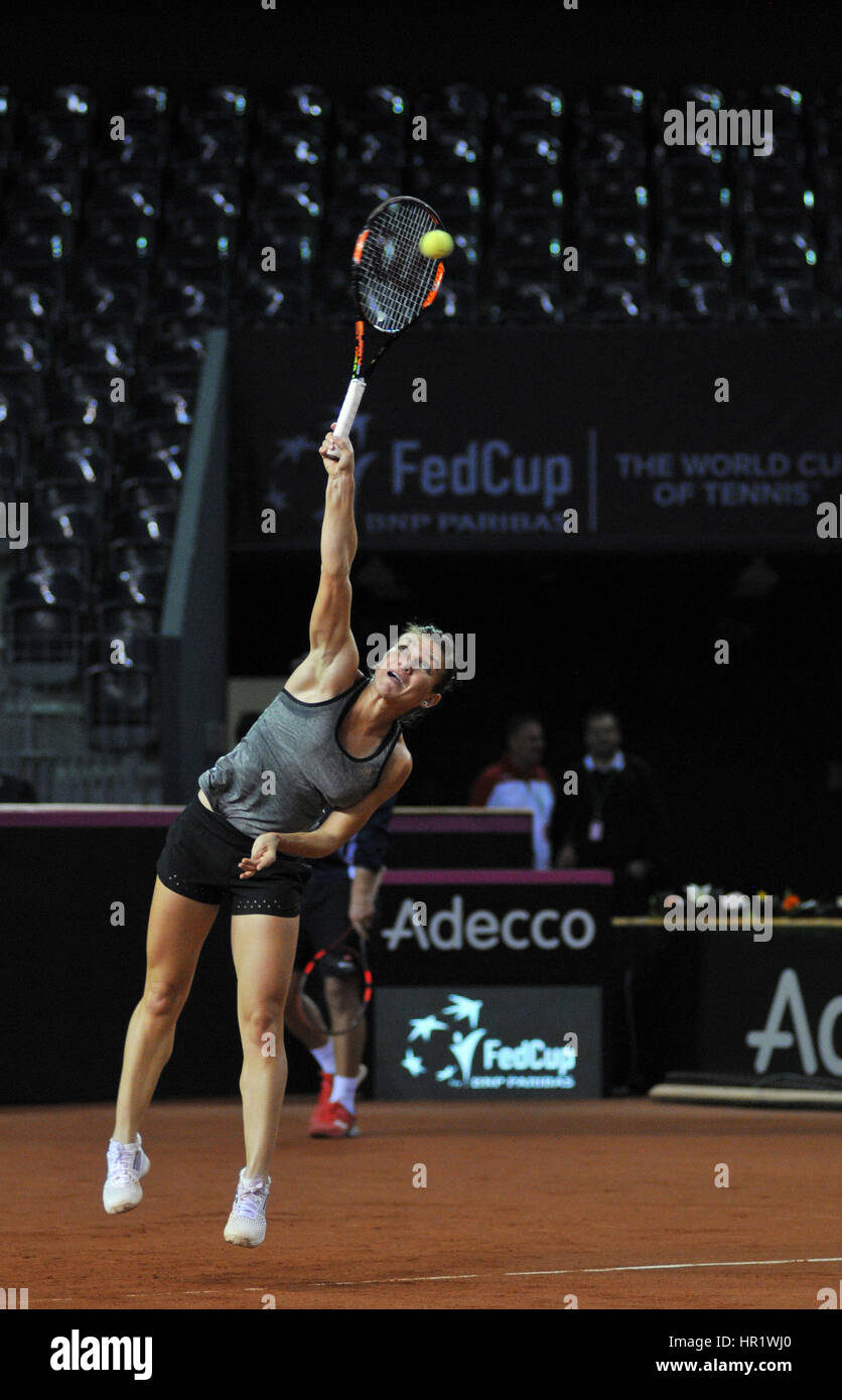 CLUJ-NAPOCA, ROMANIA - APRIL 15, 2016: Romanian tennis player Simona ...