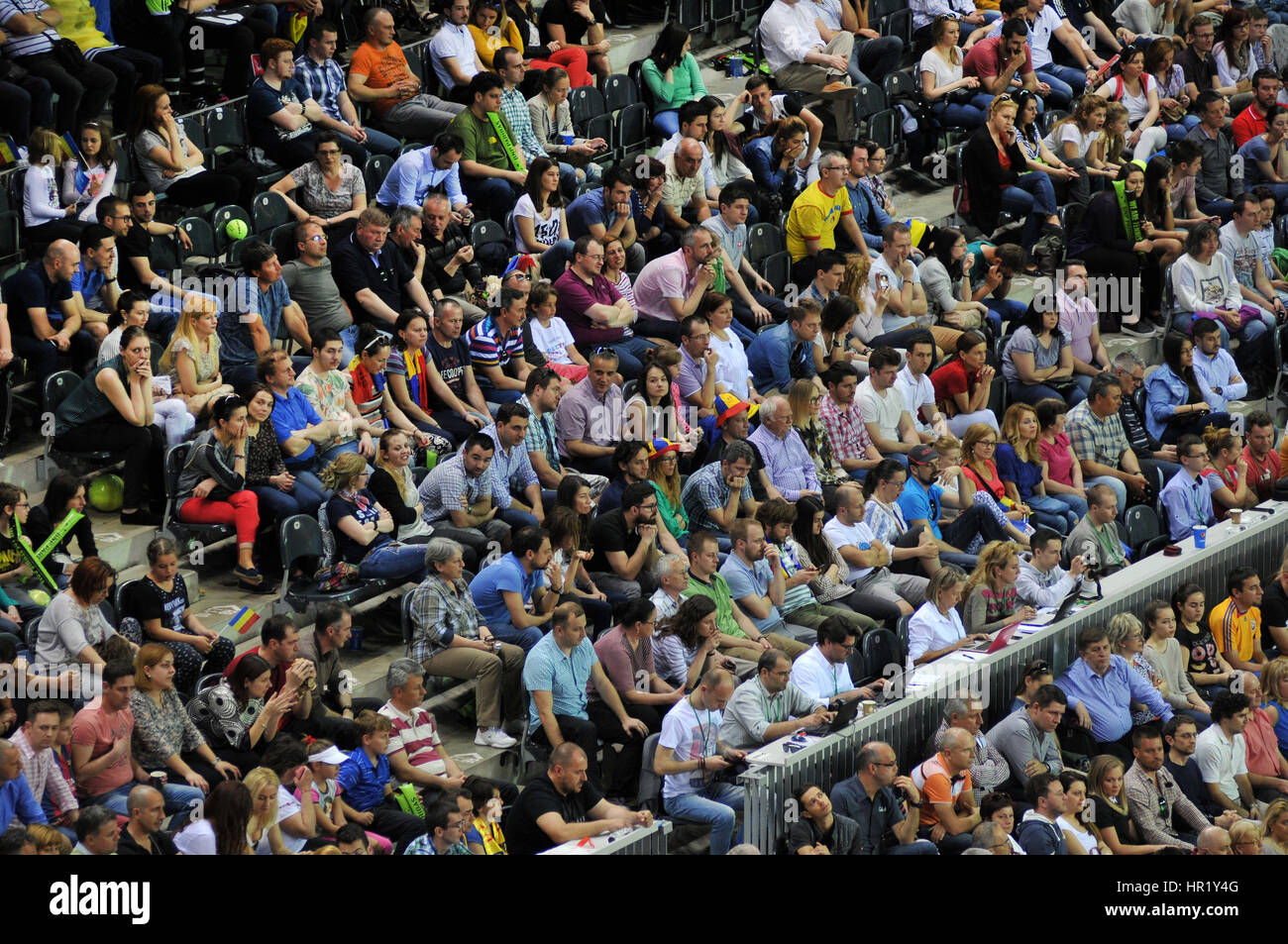 Roma people romania hi-res stock photography and images - Alamy