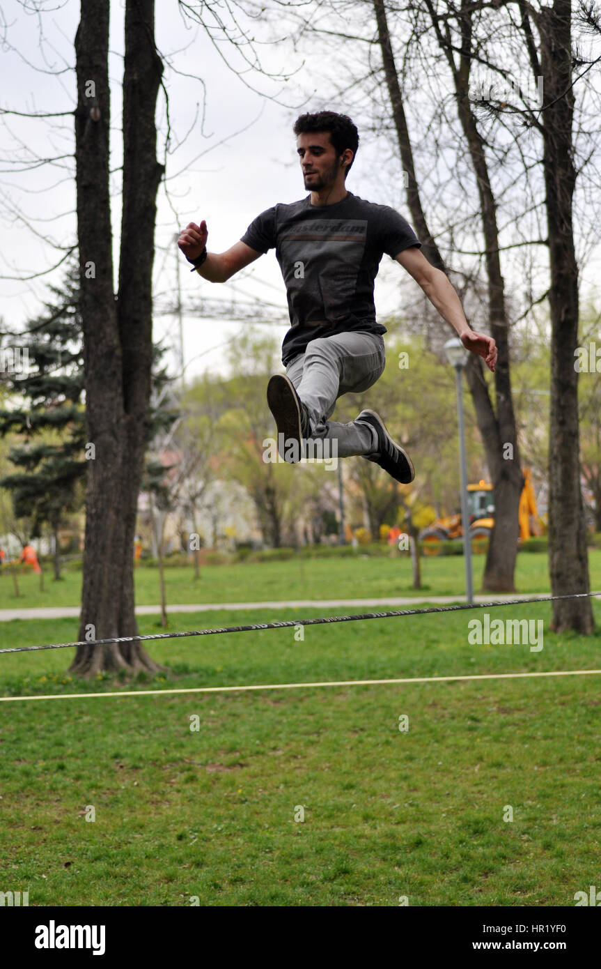Slackline tricks hi-res stock photography and images - Alamy