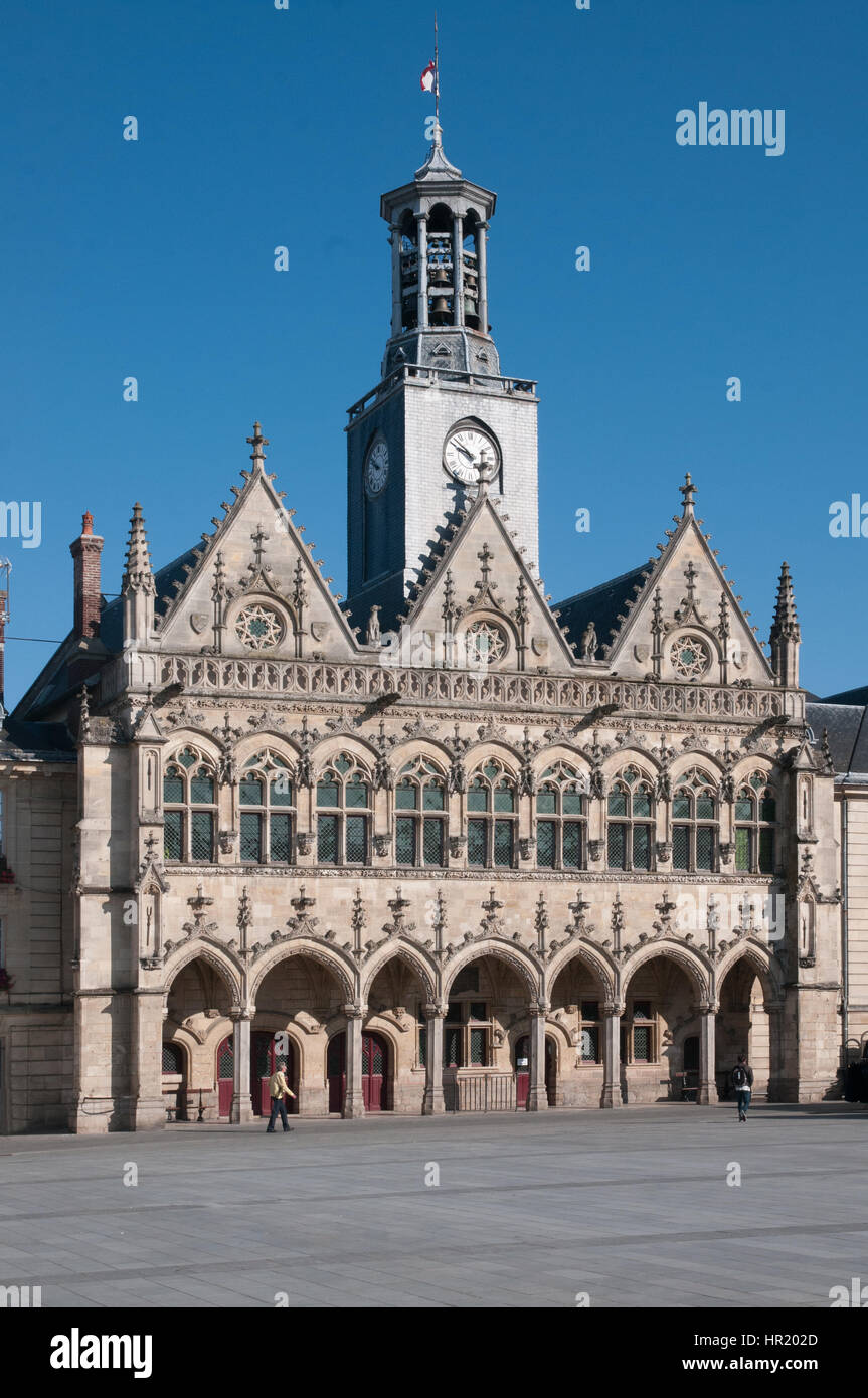 Carrilon tower hi-res stock photography and images - Alamy