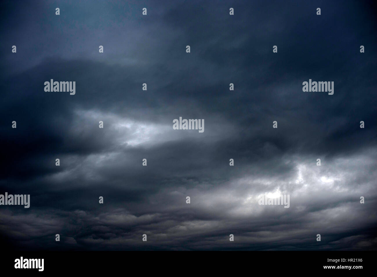 Nimbostratus clouds hi-res stock photography and images - Alamy