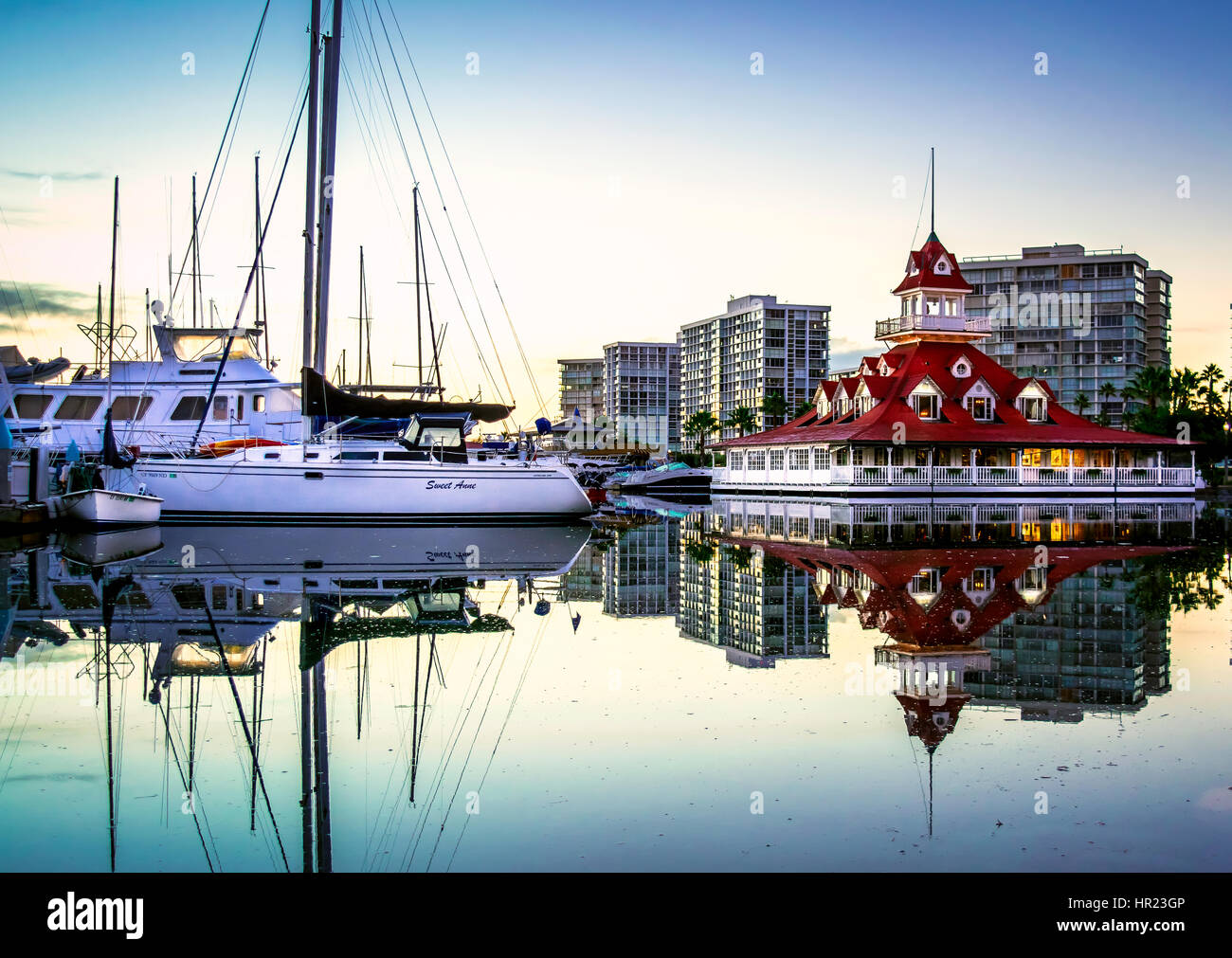 Nouse hi-res stock photography and images - Alamy