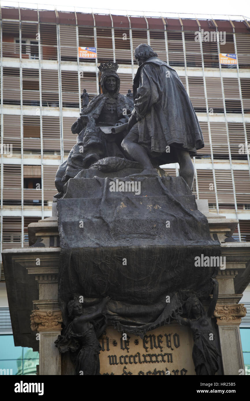 Statue of Christopher Columbus and Isabella of castile in Granada Stock ...