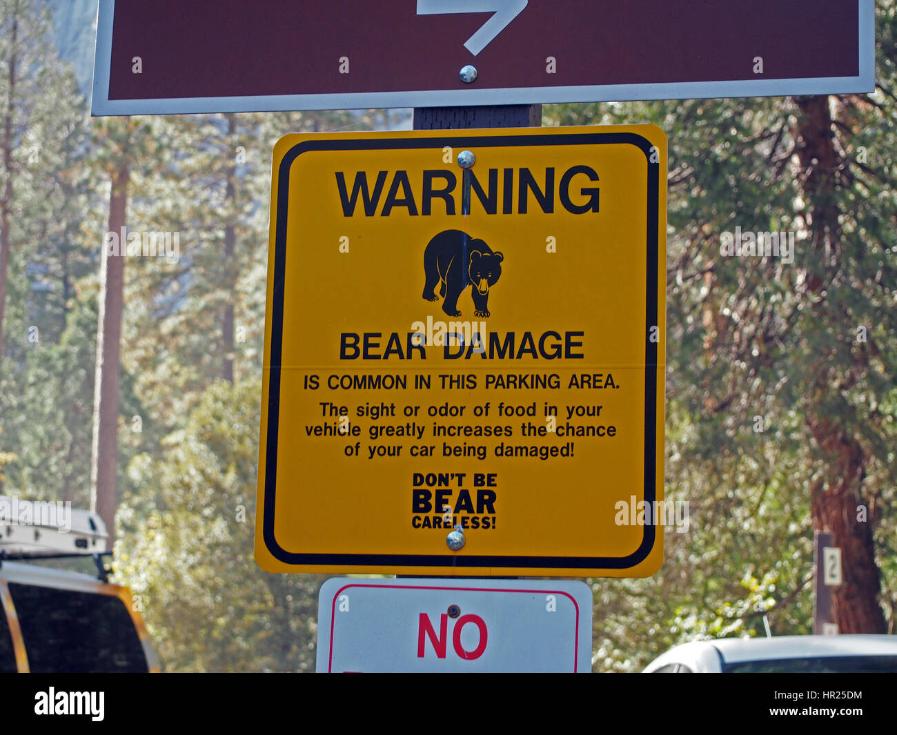 Yosemite park bears hi-res stock photography and images - Alamy