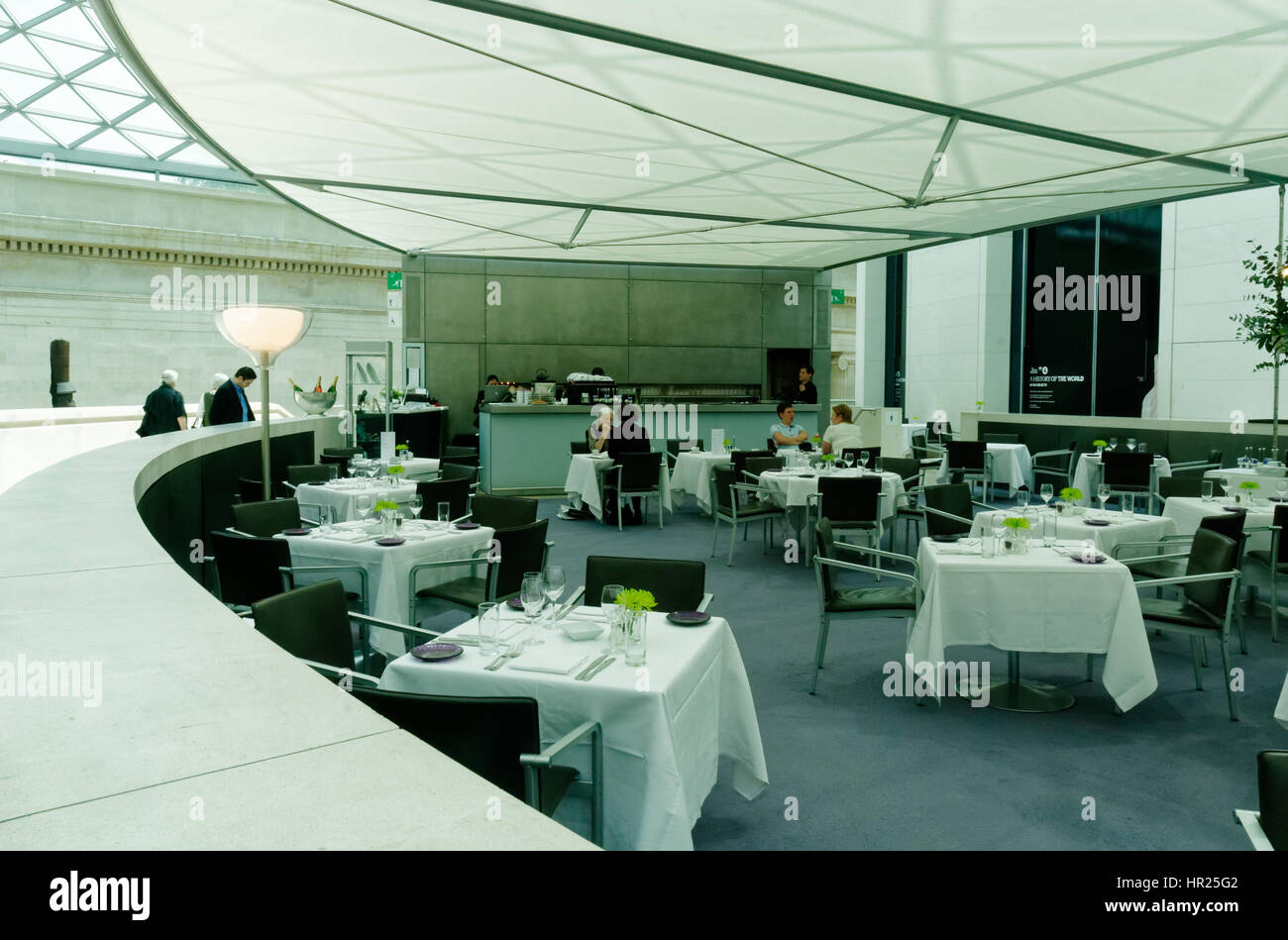 Atrium restaurant hi-res stock photography and images - Alamy