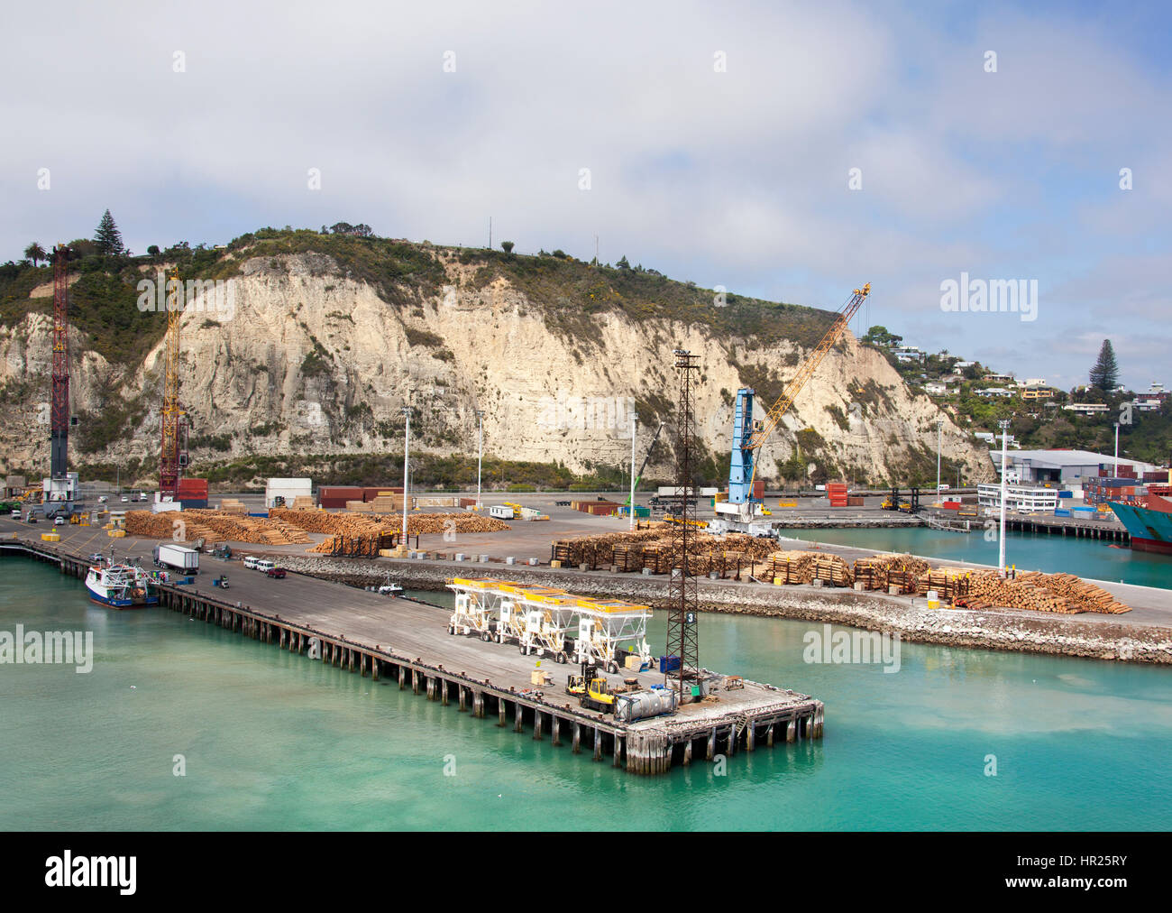 The view of Napier town port with overlooking cliff in a background ...