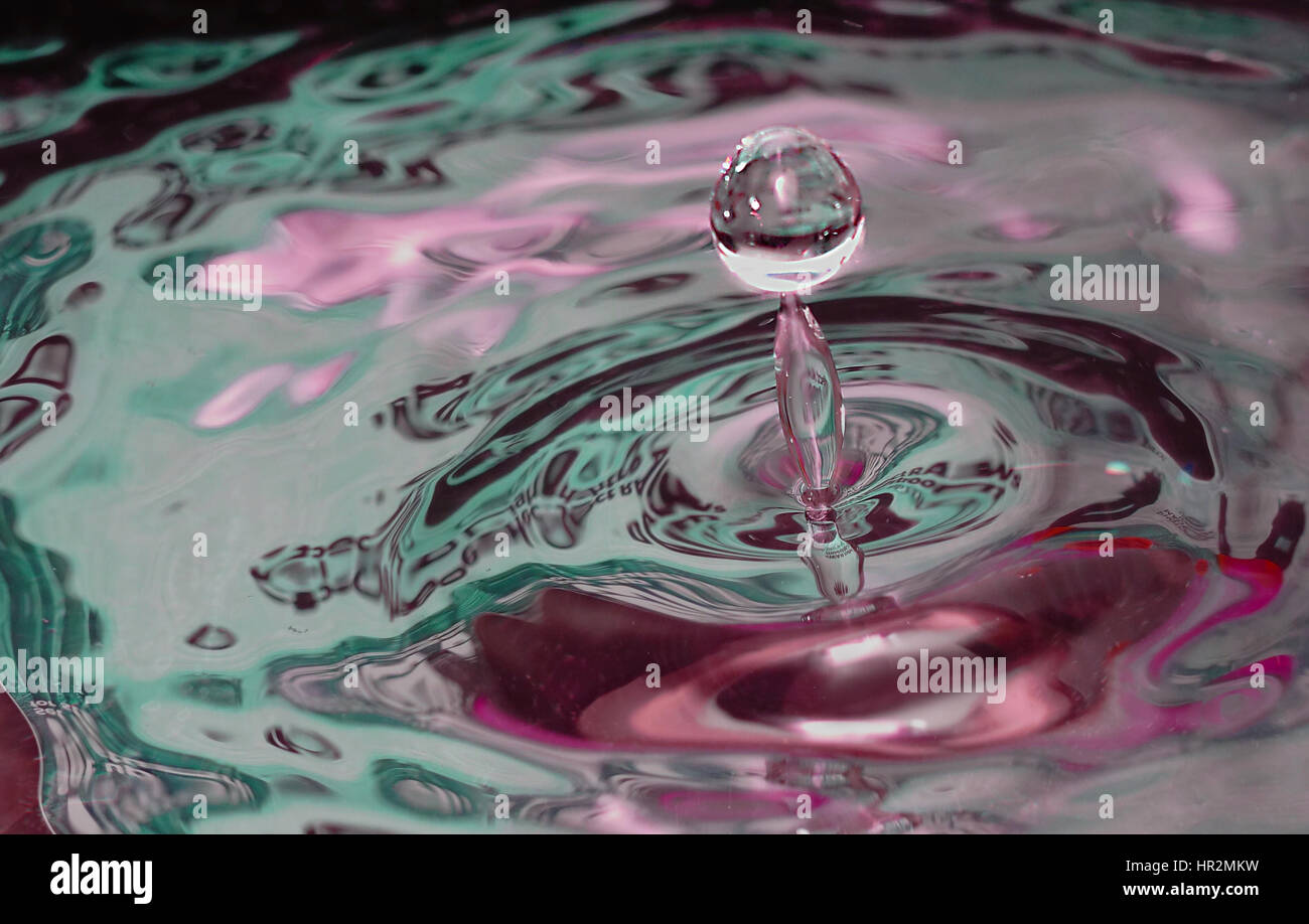 Close up water droplet hi-res stock photography and images - Alamy