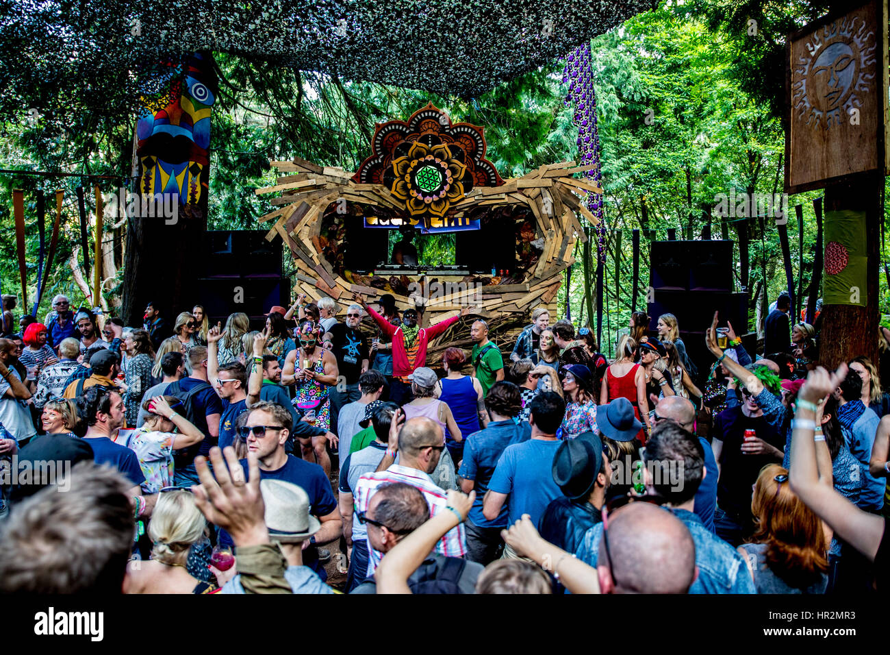 Festival Crowds In The Uk Stock Photo - Alamy