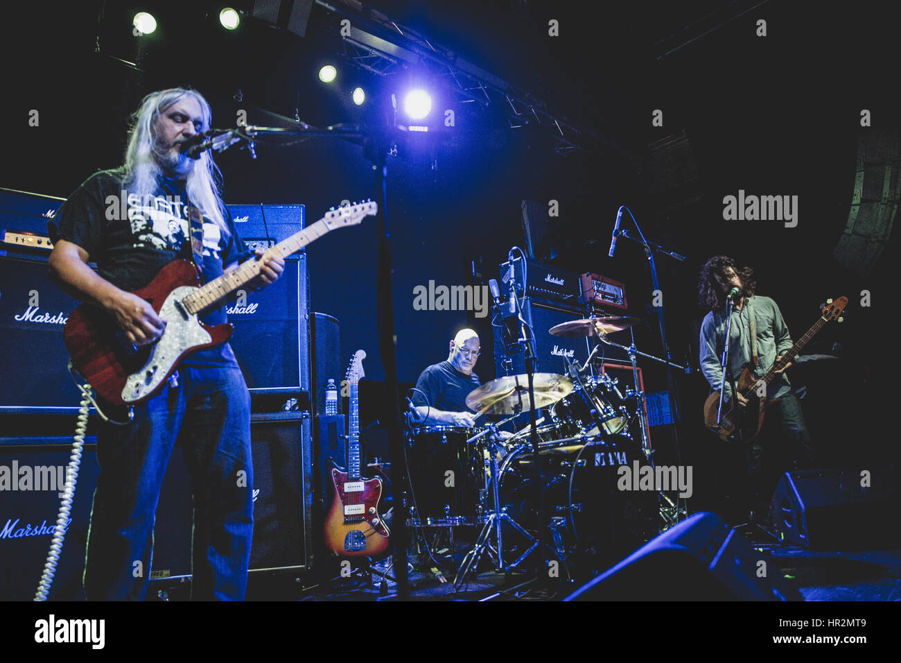 Dinosaur jr rock band hi-res stock photography and images - Alamy