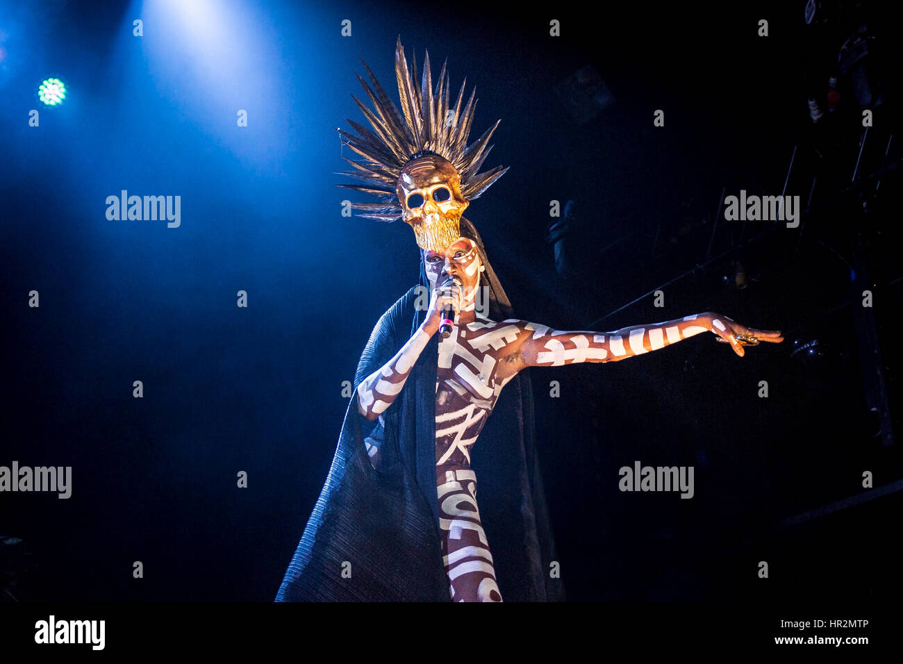 Grace jones performing hi-res stock photography and images - Alamy