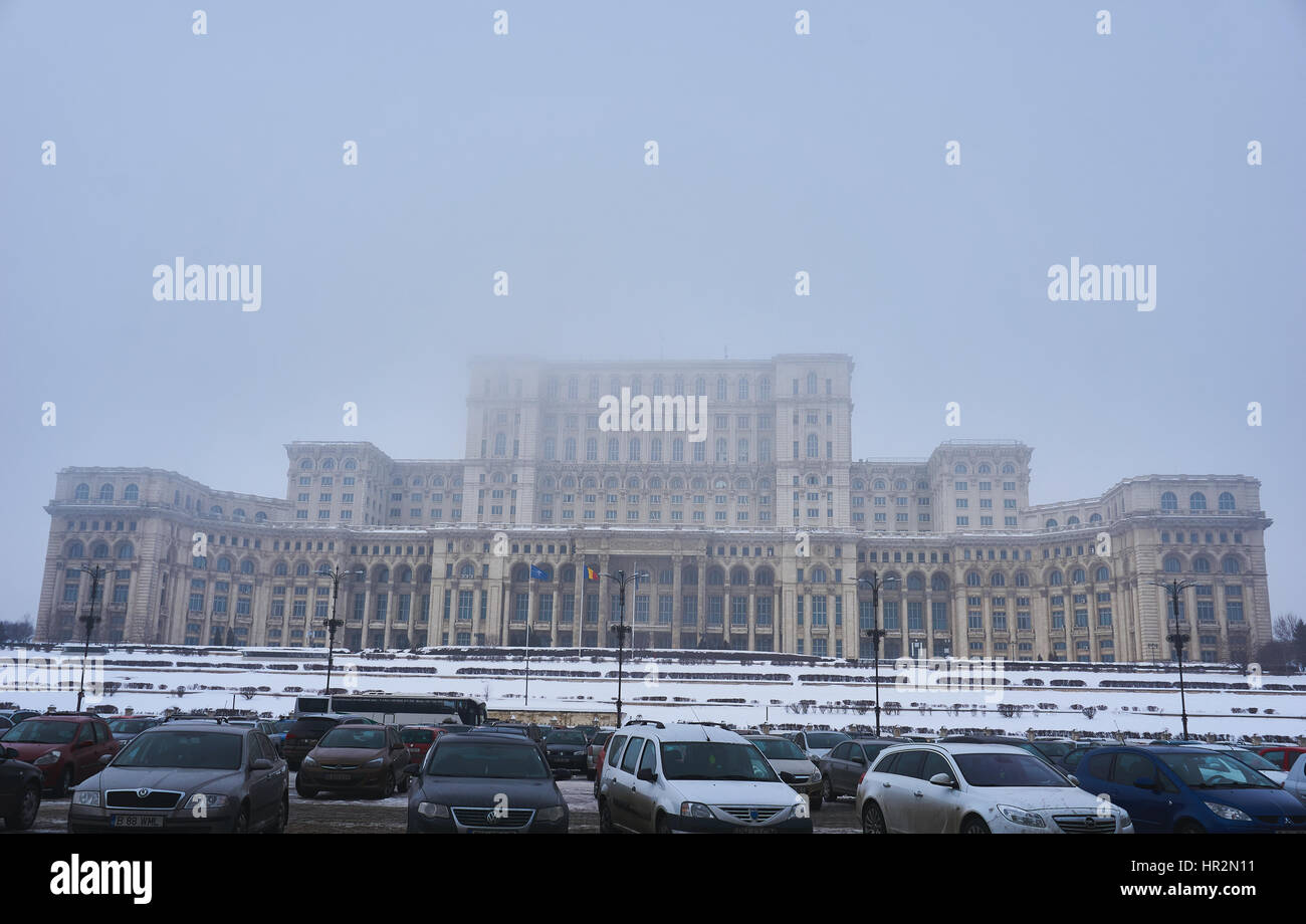 Ordinary day in the city hi-res stock photography and images - Alamy