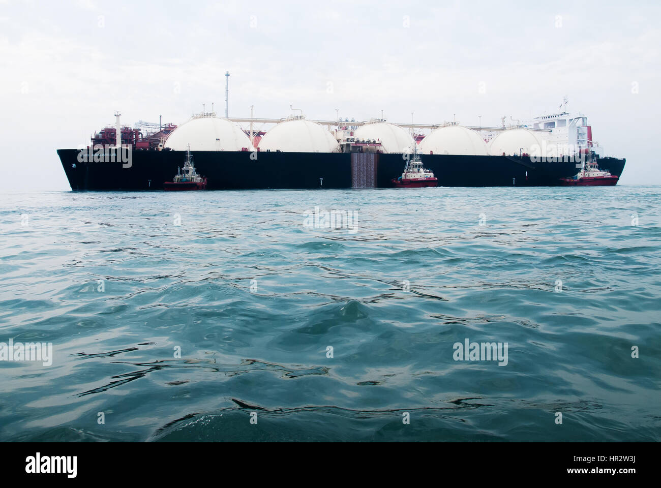 Lng tanker hi-res stock photography and images - Alamy