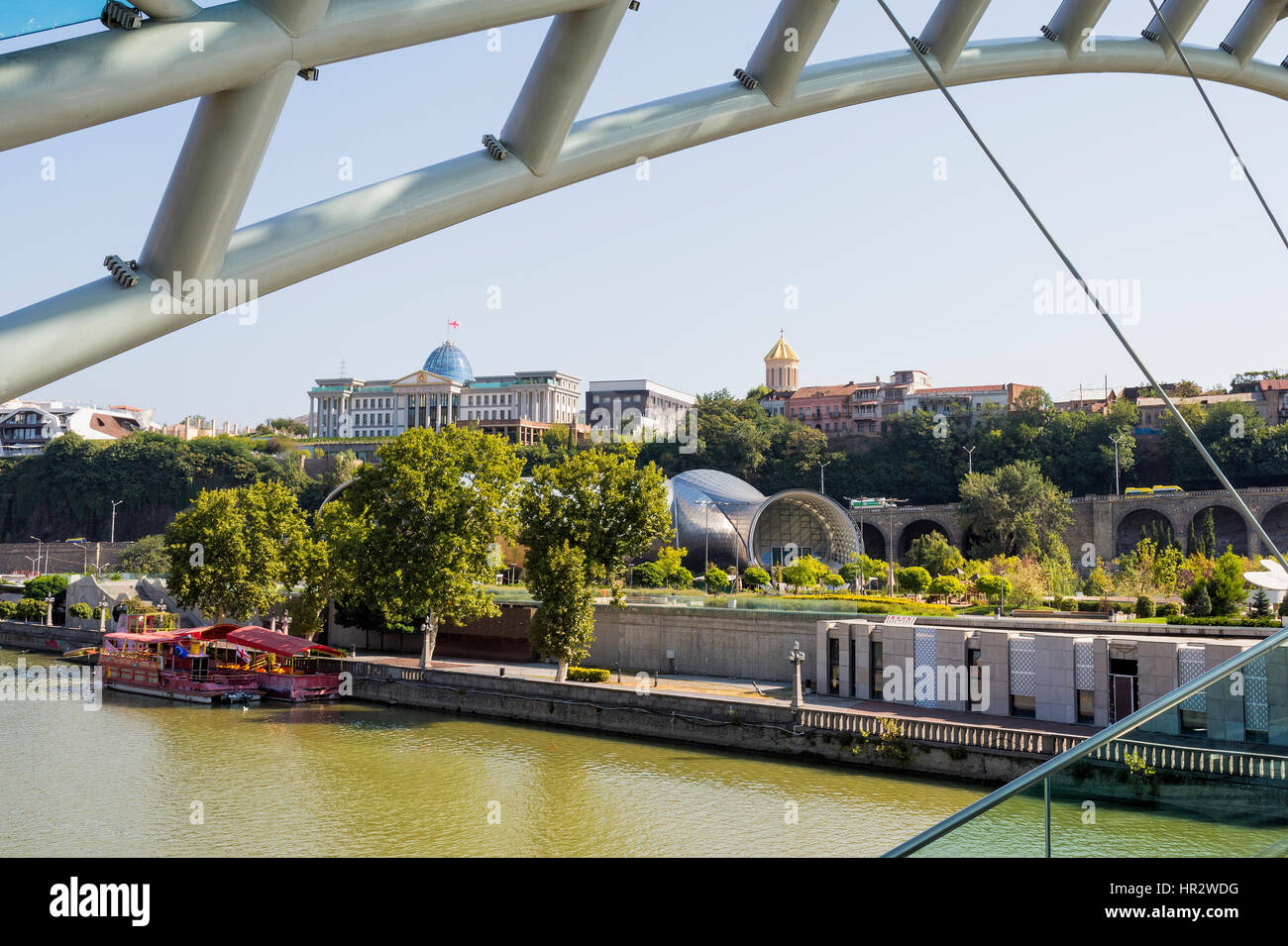 Peace Bridge over the Mtkvari river, Designed by Italian architect ...