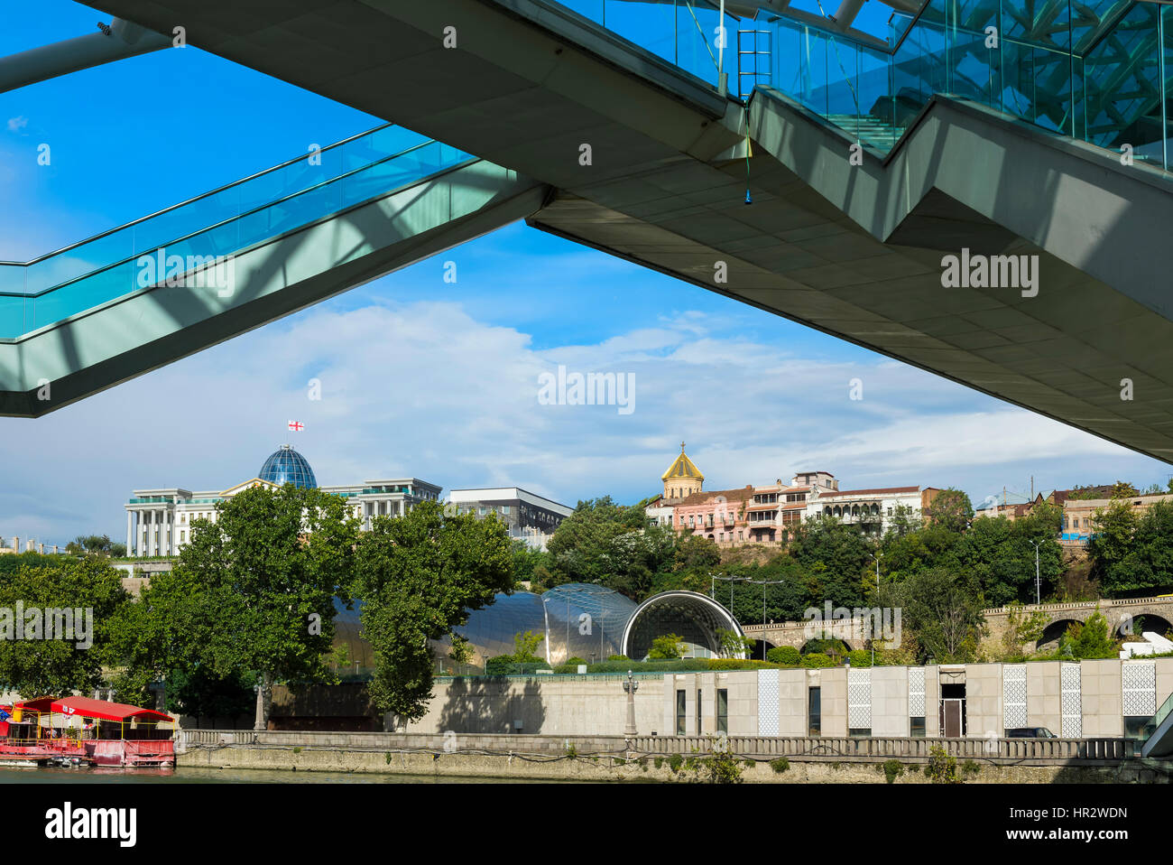 Peace Bridge over the Mtkvari river, Designed by Italian architect ...