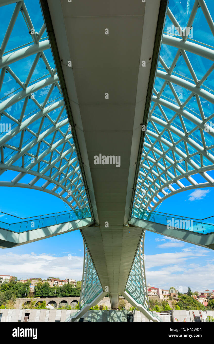 Peace Bridge over the Mtkvari river, Designed by Italian architect ...