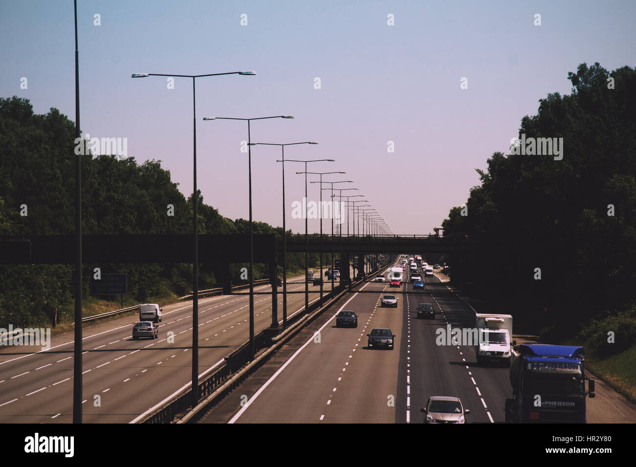 Road sign m40 hi-res stock photography and images - Alamy
