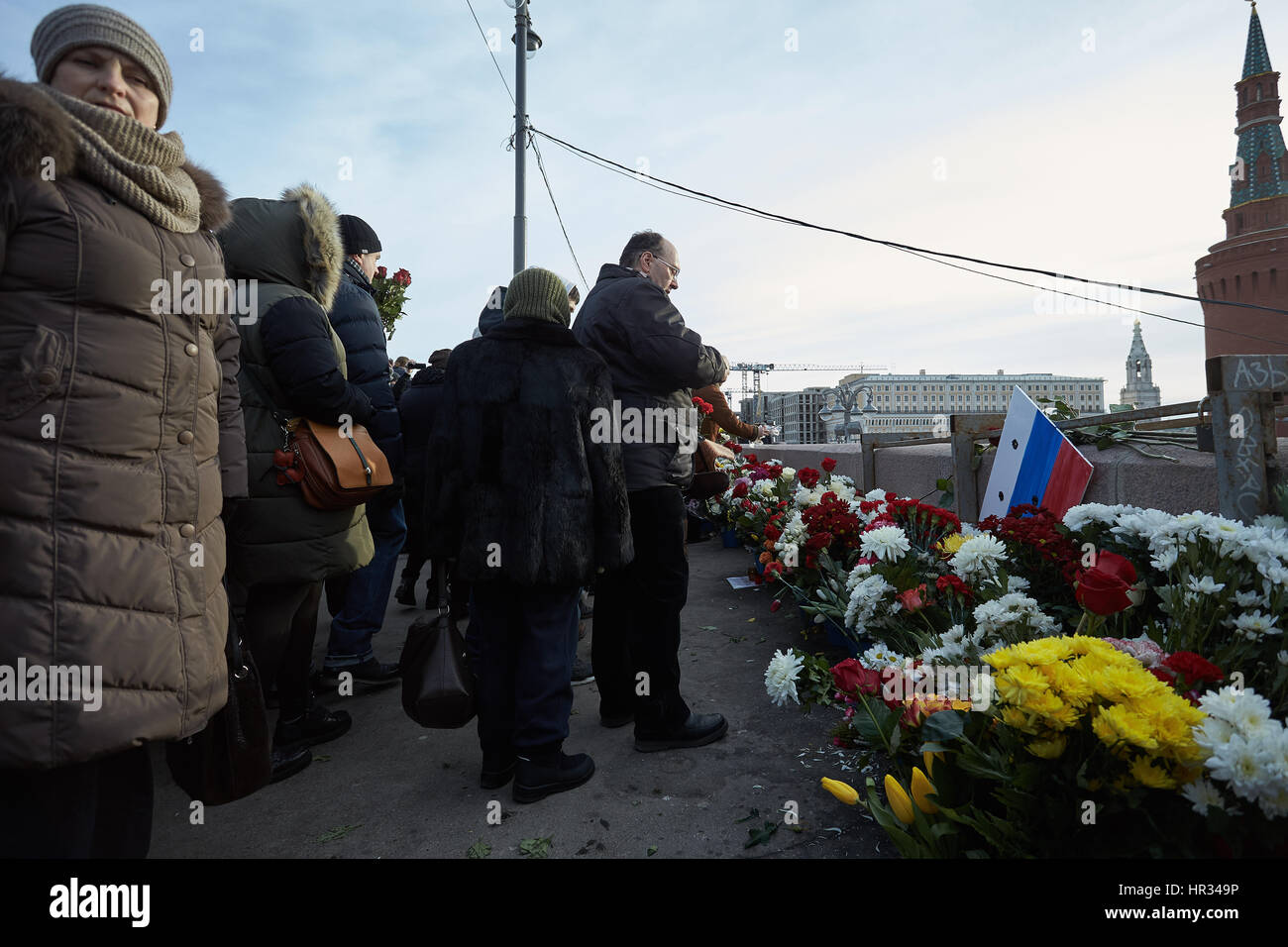 Russia. 26th Feb, 2017. People lay flowers for Russian opposition ...
