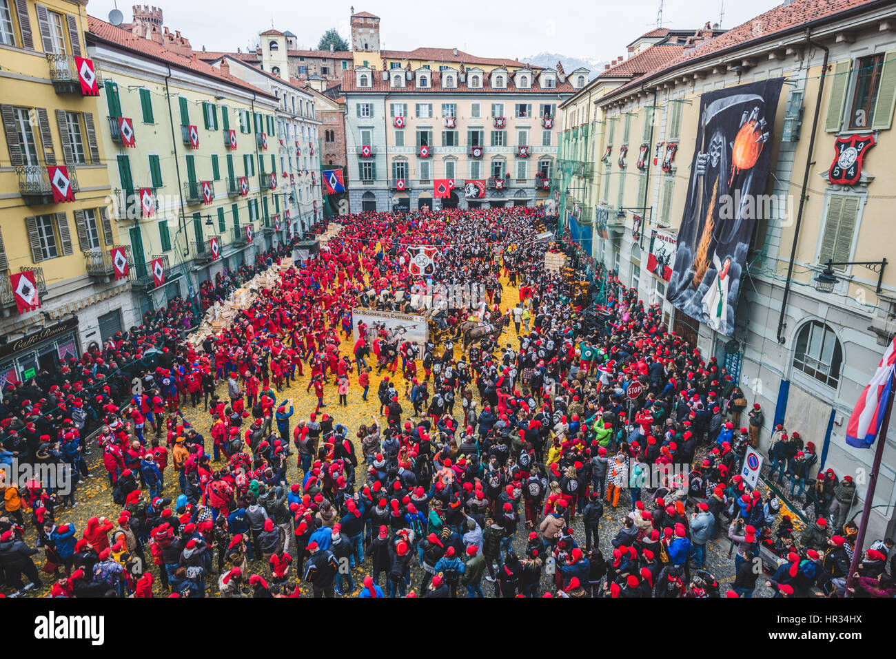Ivrea, Italy. 26th Feb, 2017. The Battle of the Oranges is a festival ...