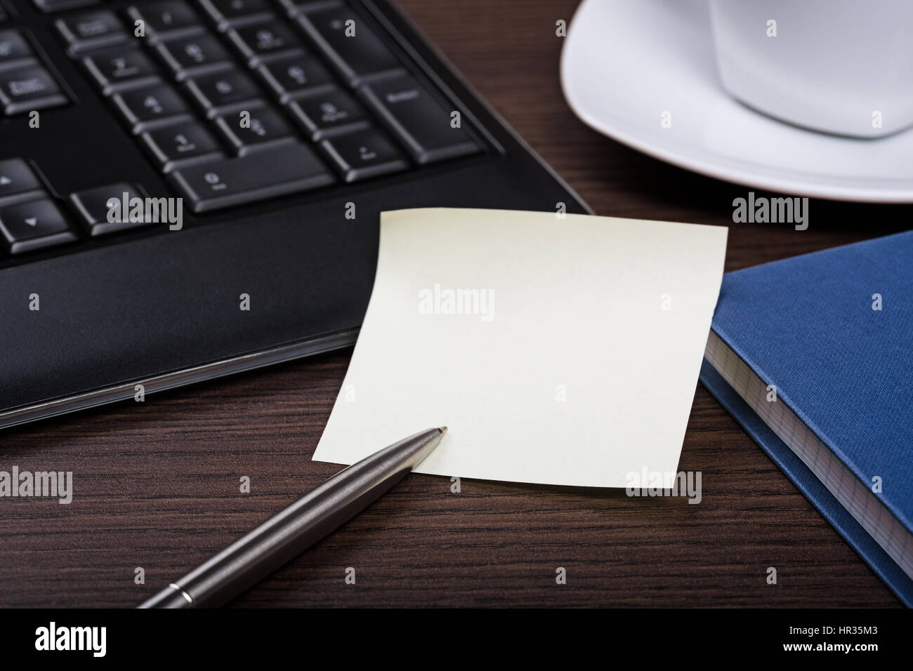Cup office note memo hi-res stock photography and images - Alamy
