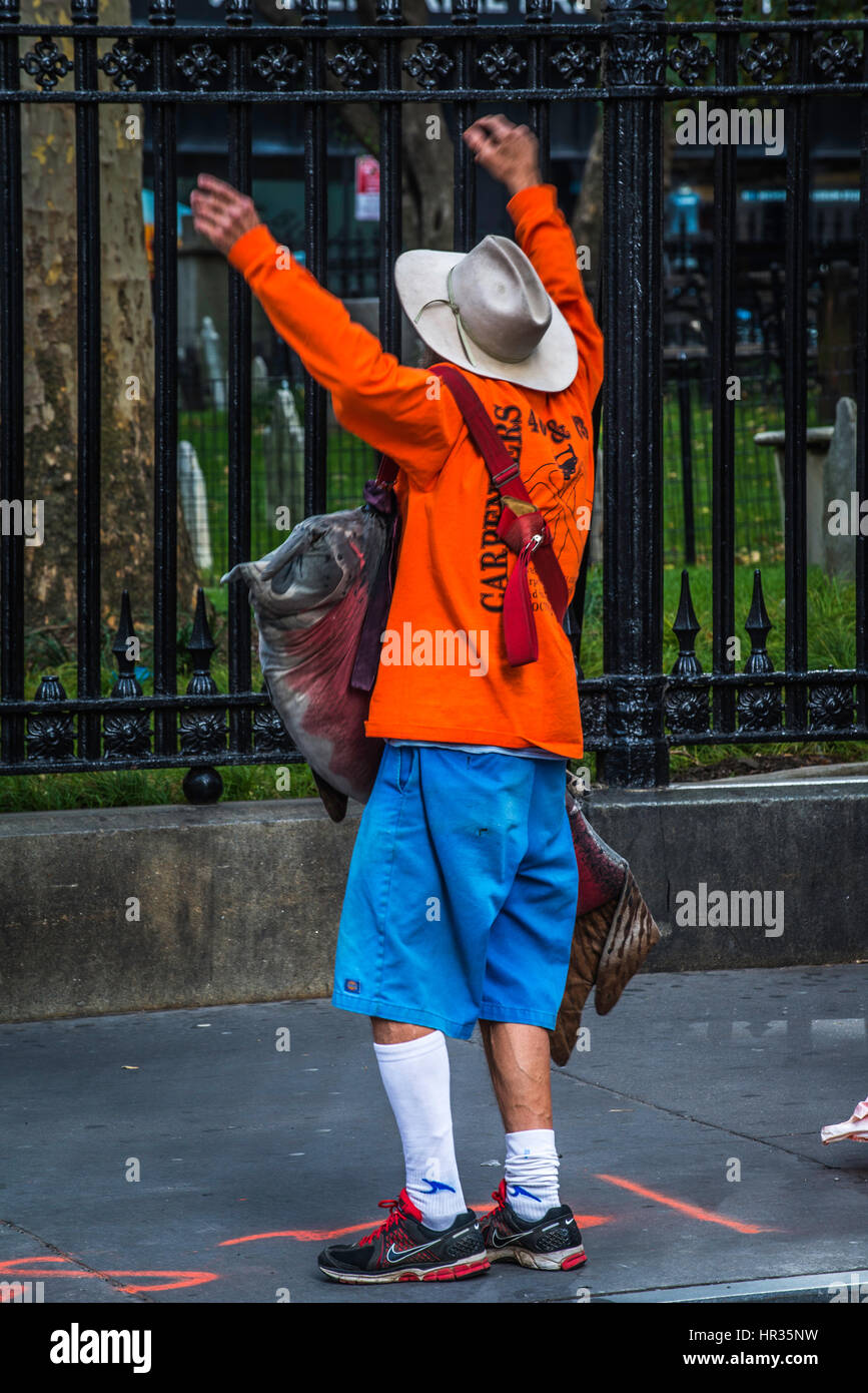Deranged man on NYC street near World Trade Center gives fellow New ...
