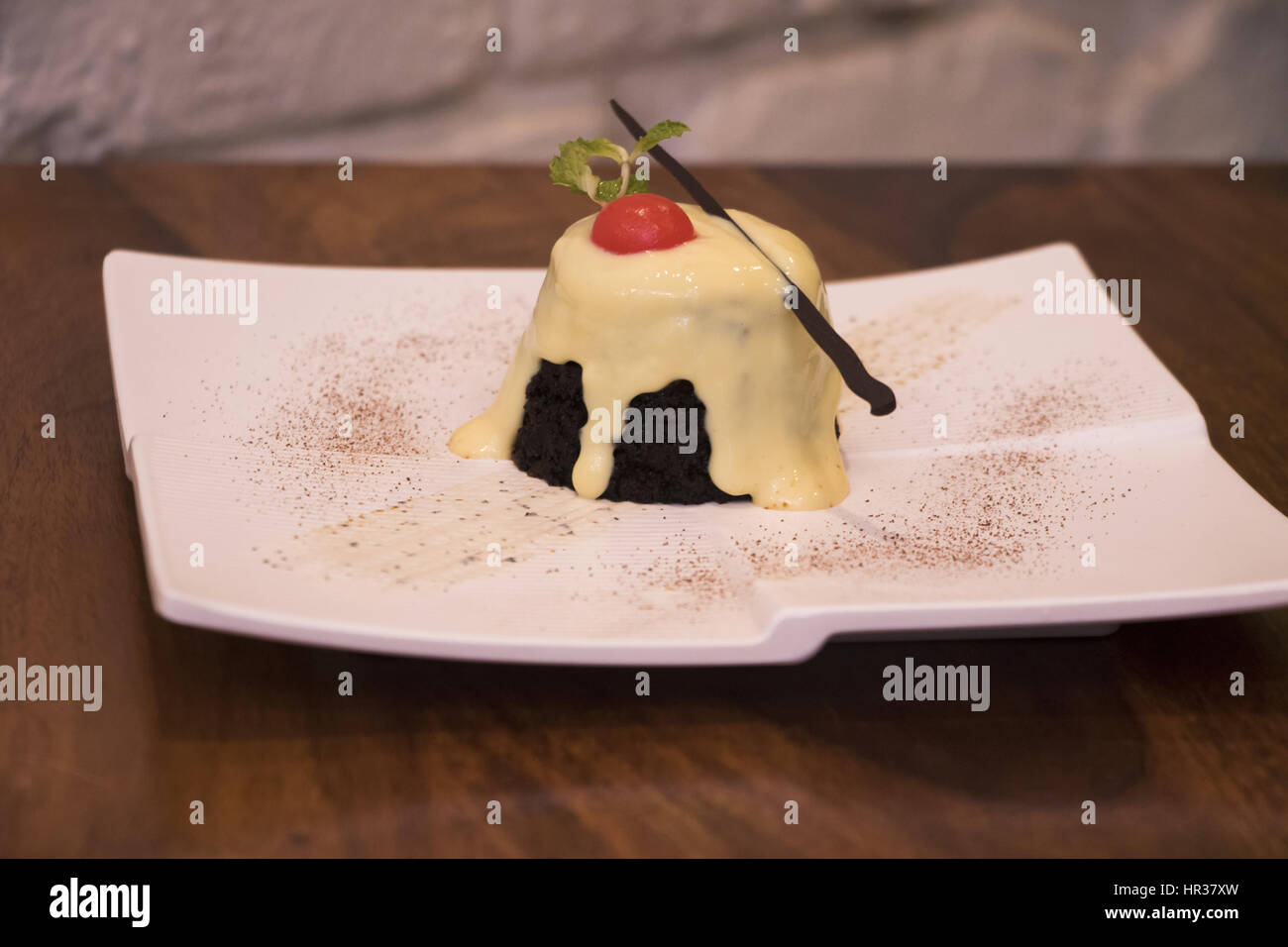 Italian Food Christmas Pudding Stock Photo - Alamy