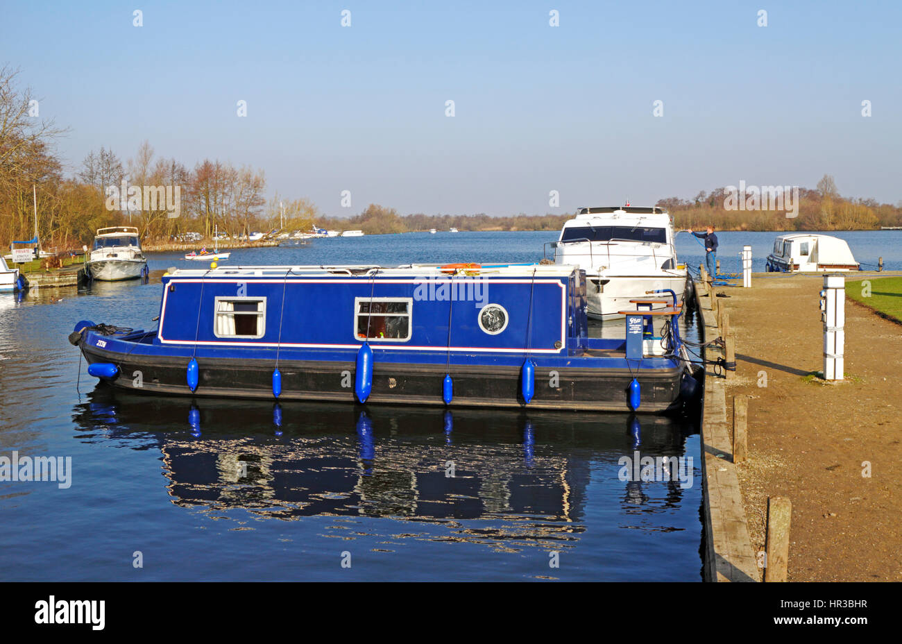 Norfolk broad holidays hi-res stock photography and images - Alamy