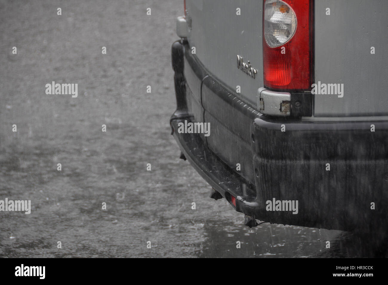 Low heavy rain hi-res stock photography and images - Alamy
