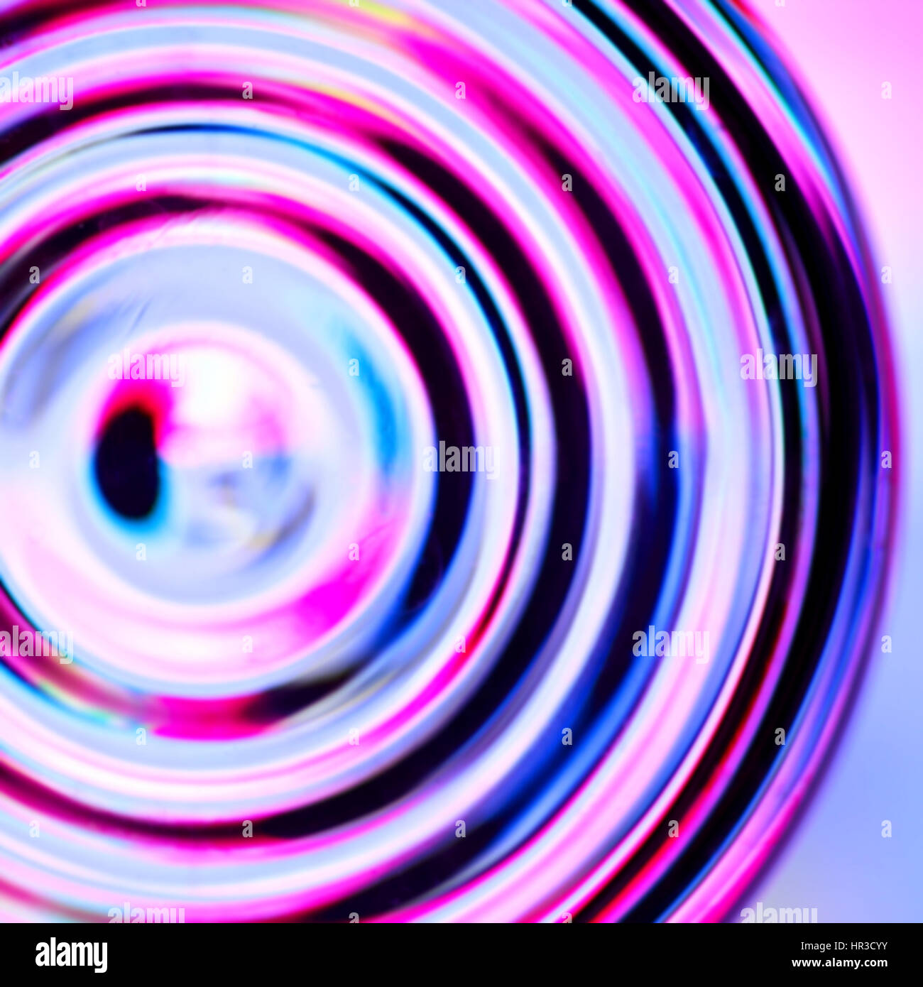 Dark concentric circles pattern hi-res stock photography and images - Alamy
