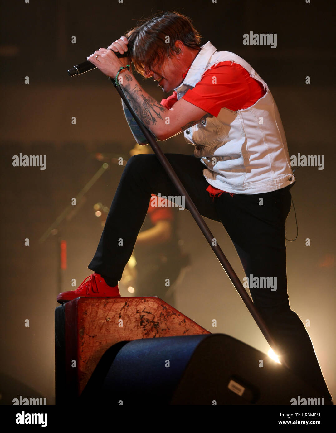 Benjamin kowalewicz billy talent live hi-res stock photography and ...