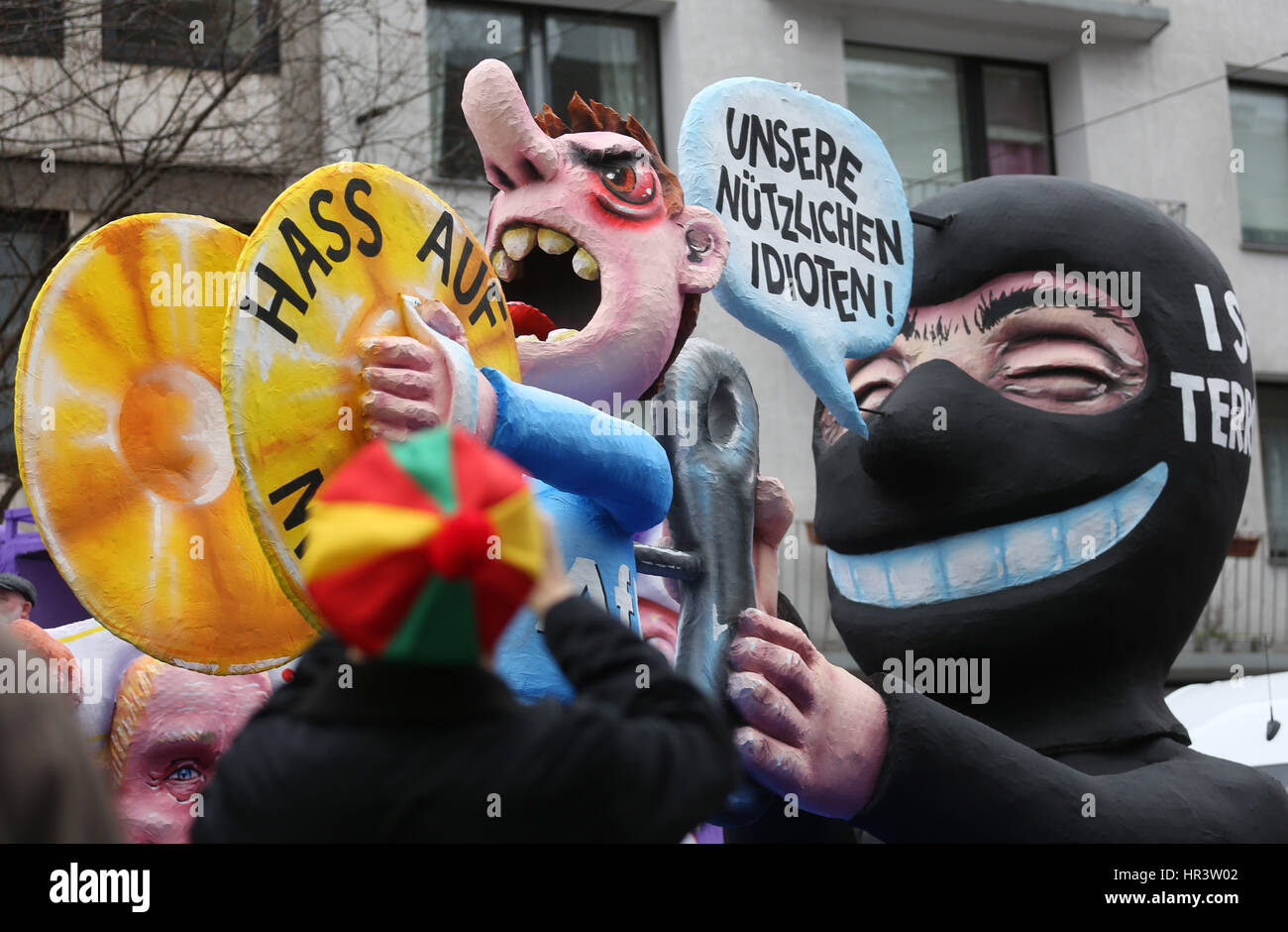 Duesseldorf, Germany. 27th Feb, 2017. A topical float on the AfD party ...