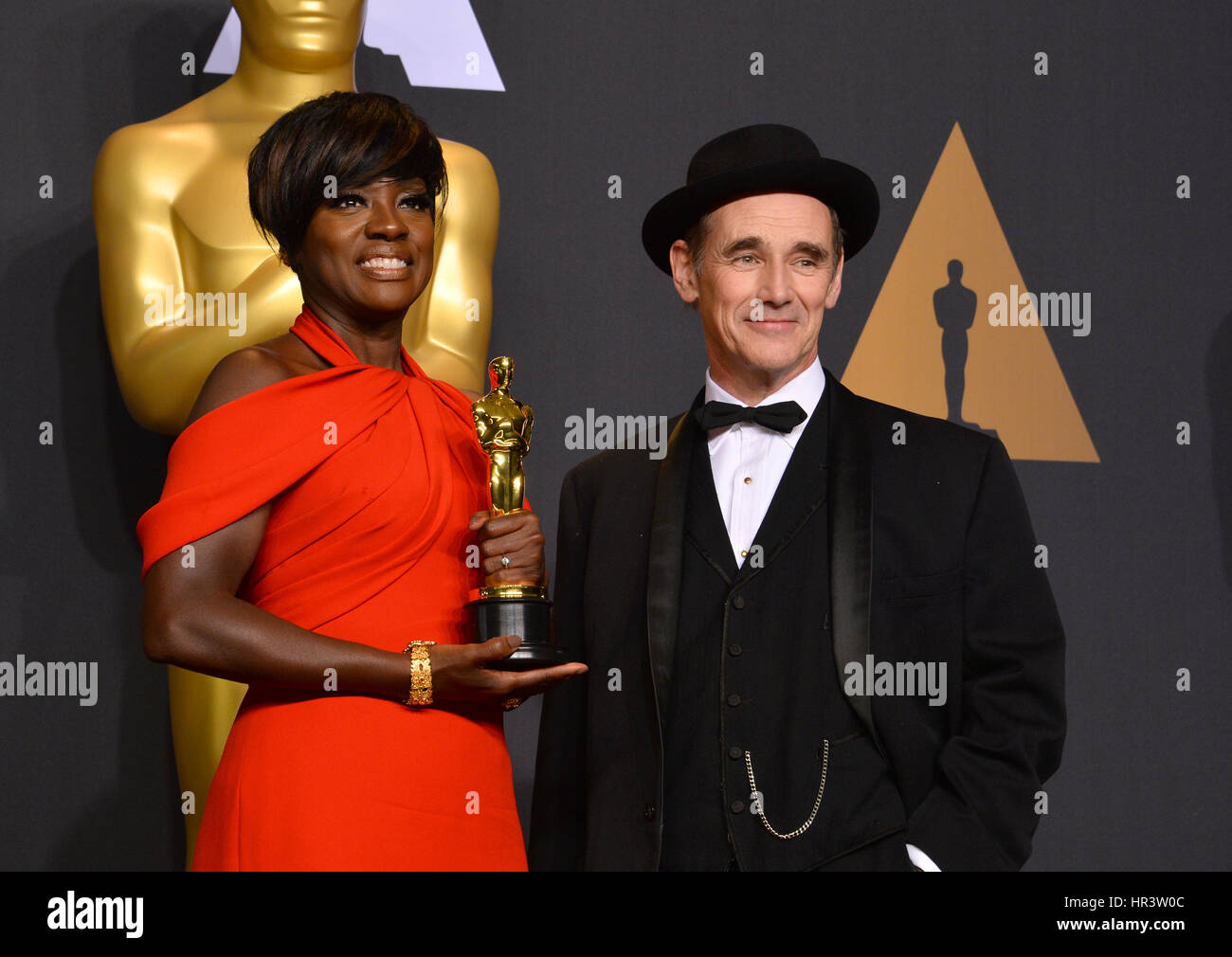 Sir mark rylance hi-res stock photography and images - Alamy