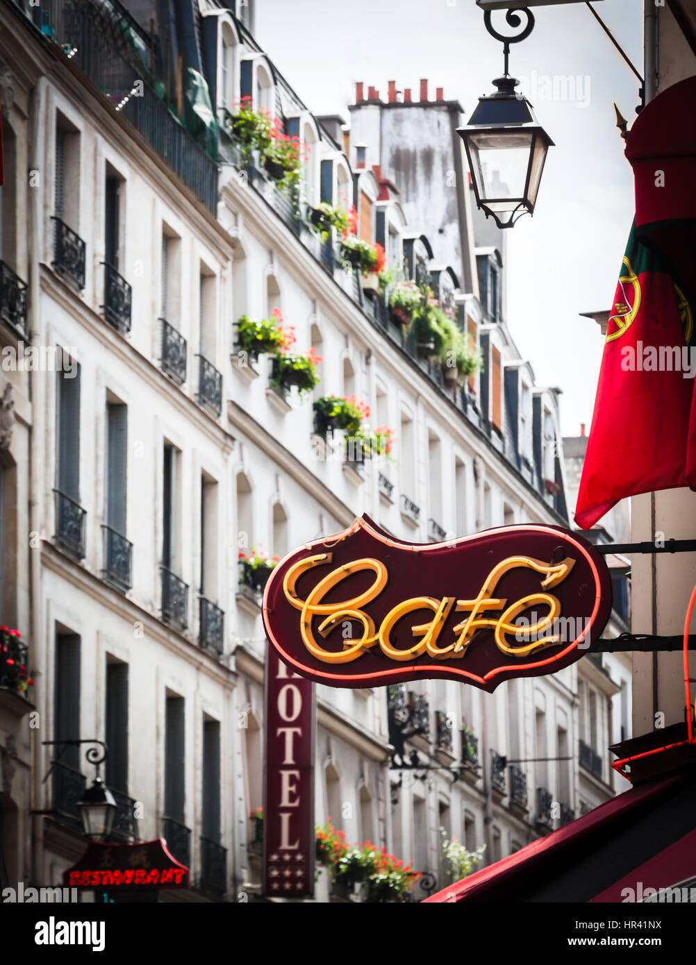 Paris cafe sign hi-res stock photography and images - Alamy